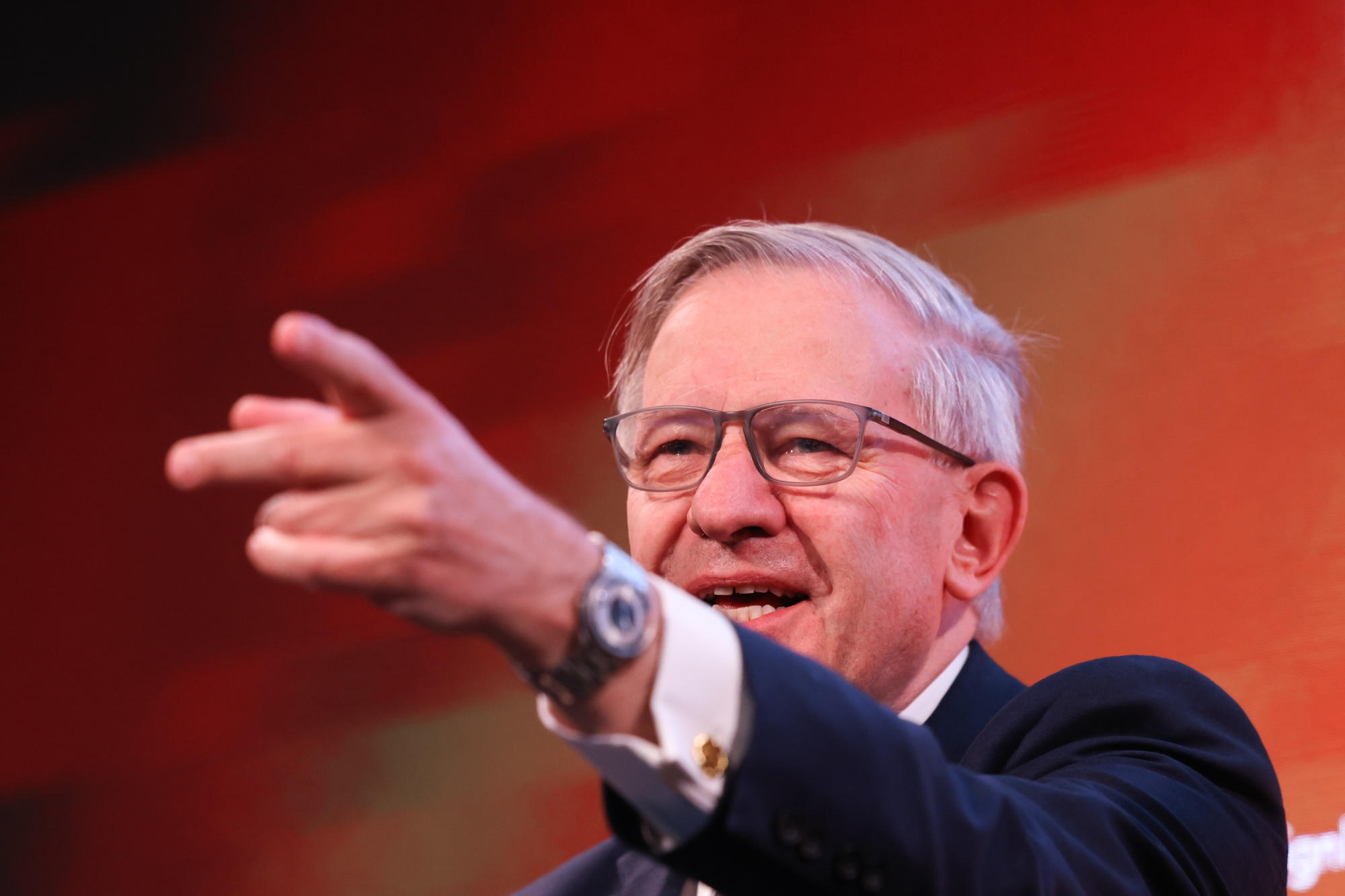 HSBC Public Affairs Head Cowper-Coles to Exit After Deploring UK Stance ...