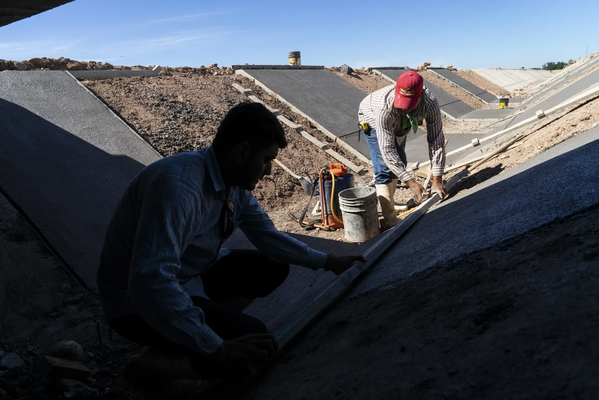 Mexican Congress Passes Labor Law Tied to USMCA Trade Agreement - Bloomberg