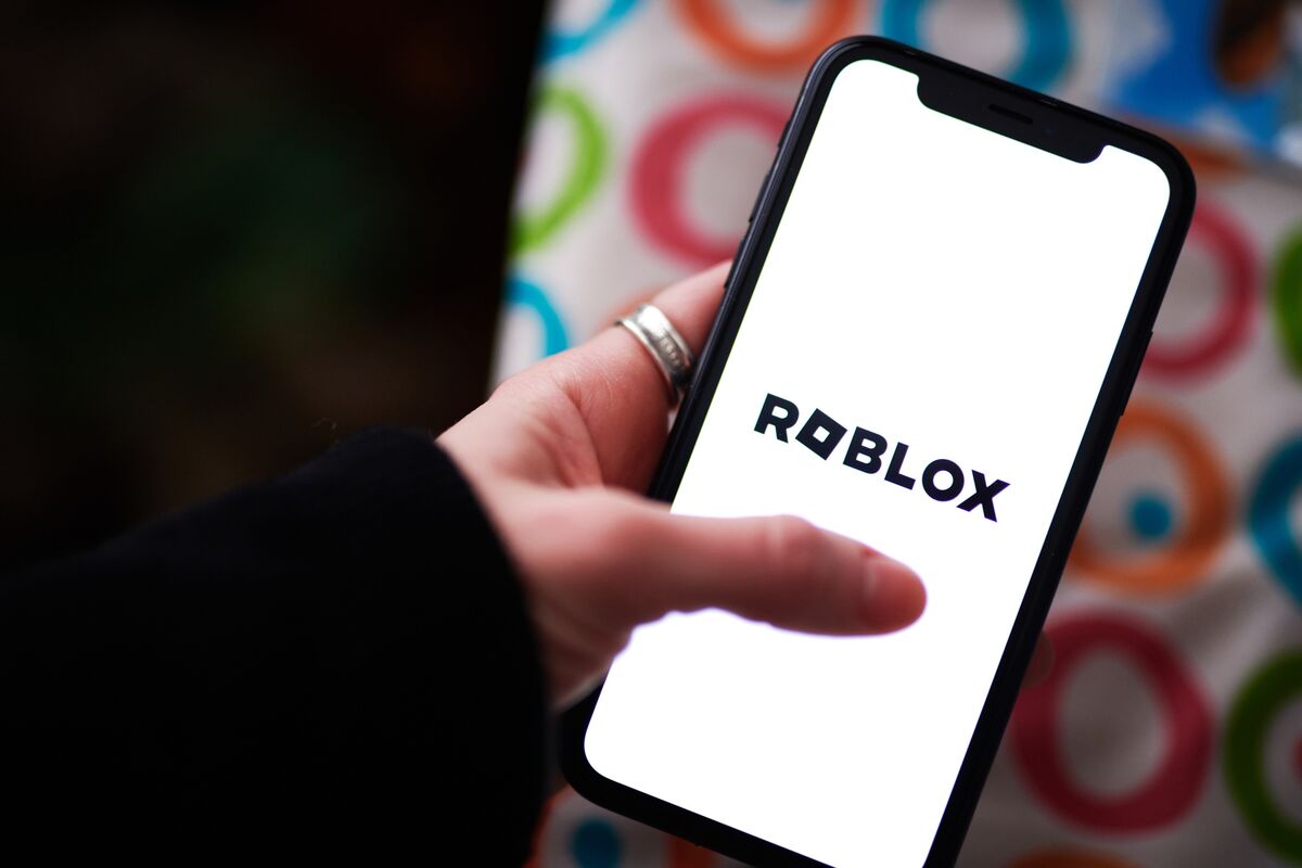 Techmeme: Roblox restricts some features in the UAE and Saudi Arabia ...