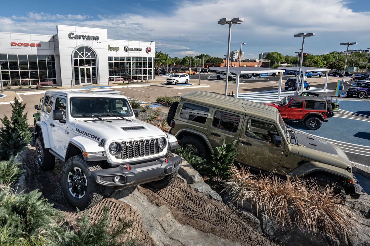 Carvana’s New-Car Push Aims to Upend Traditional Dealerships - Bloomberg