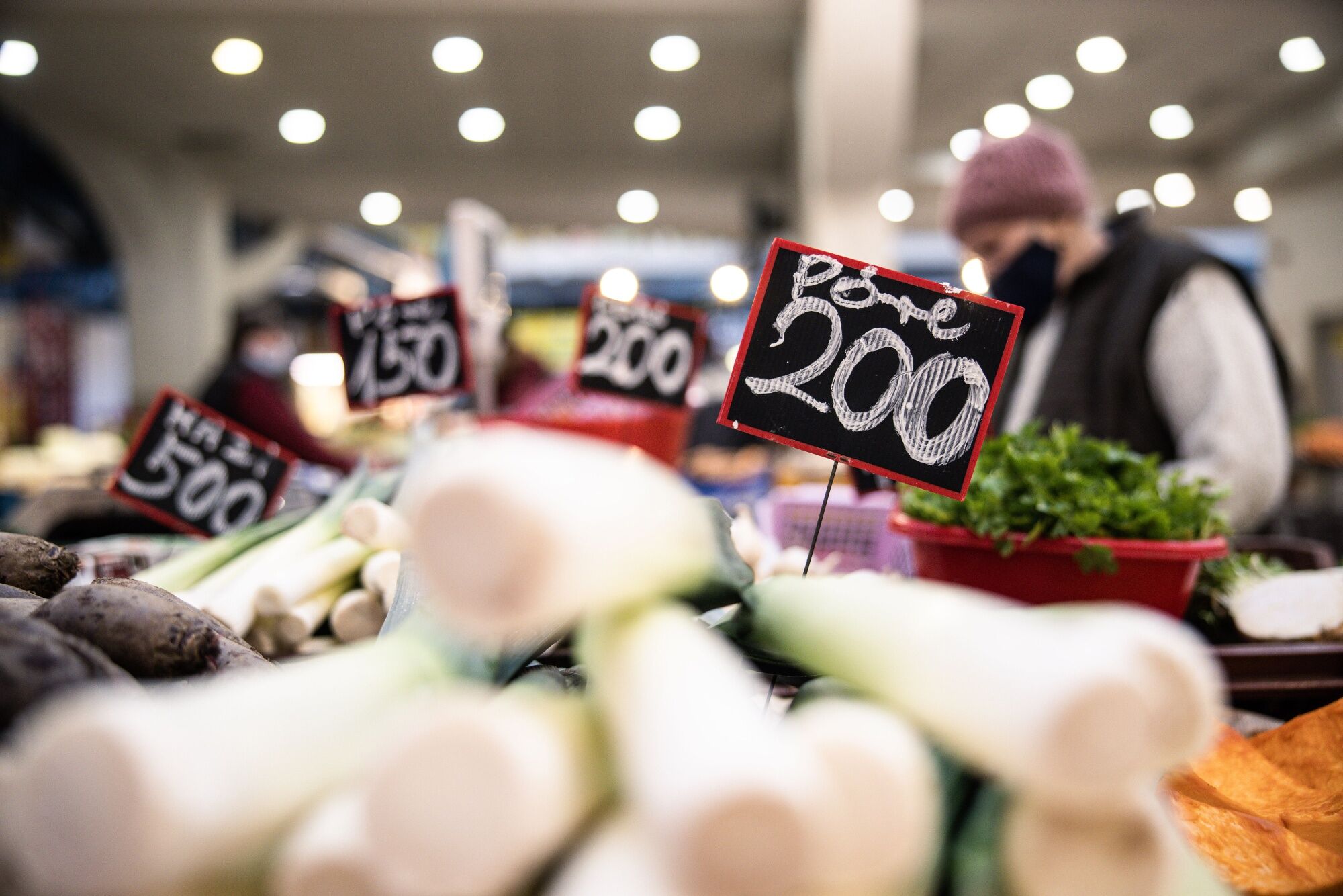 Hungary Inflation Rate Climbs Higher in Broad-Based Price Surge - Bloomberg