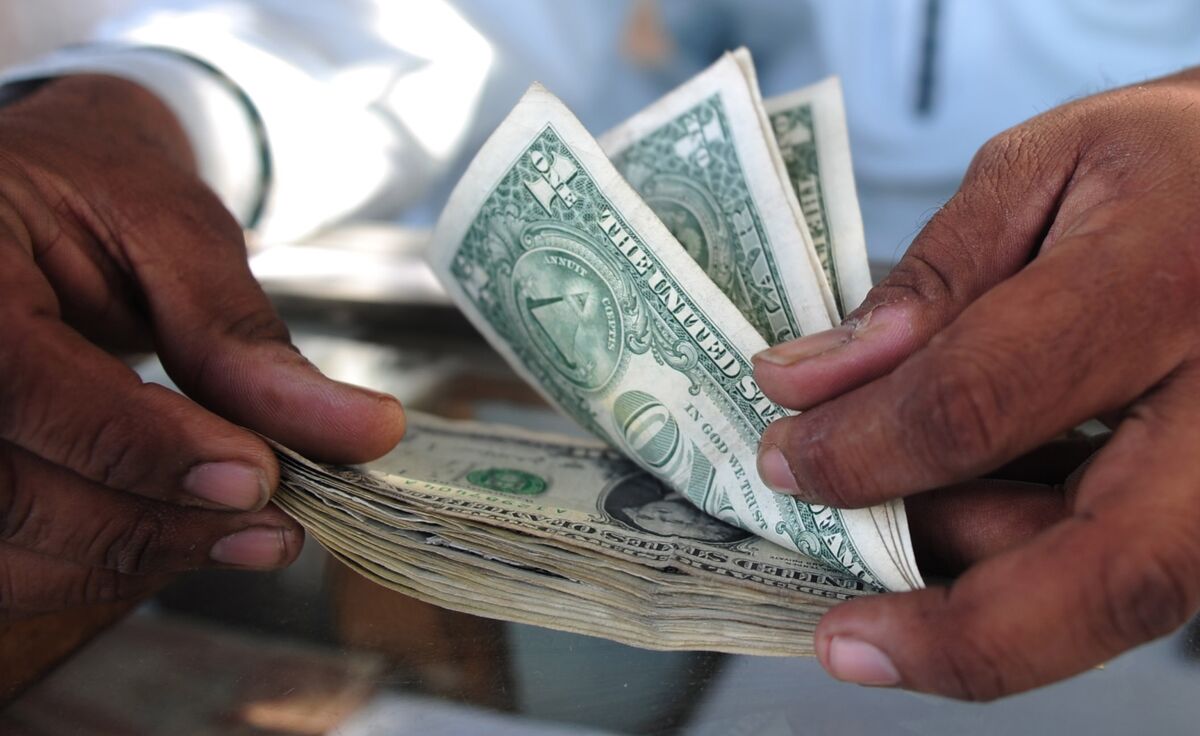 Companies Buy Back Debt at Slowest Pace in Decades - Bloomberg