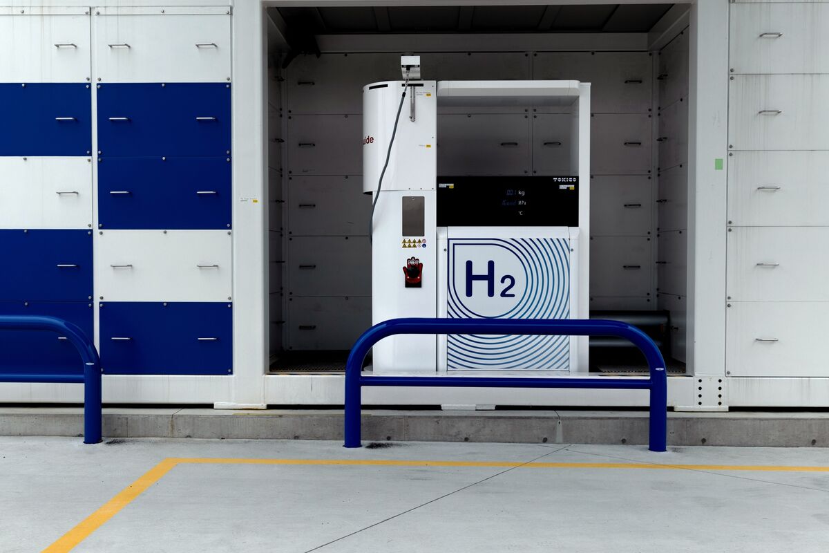 Namibia Hydrogen Plans May Boost GDP by Third, Central Bank Says ...