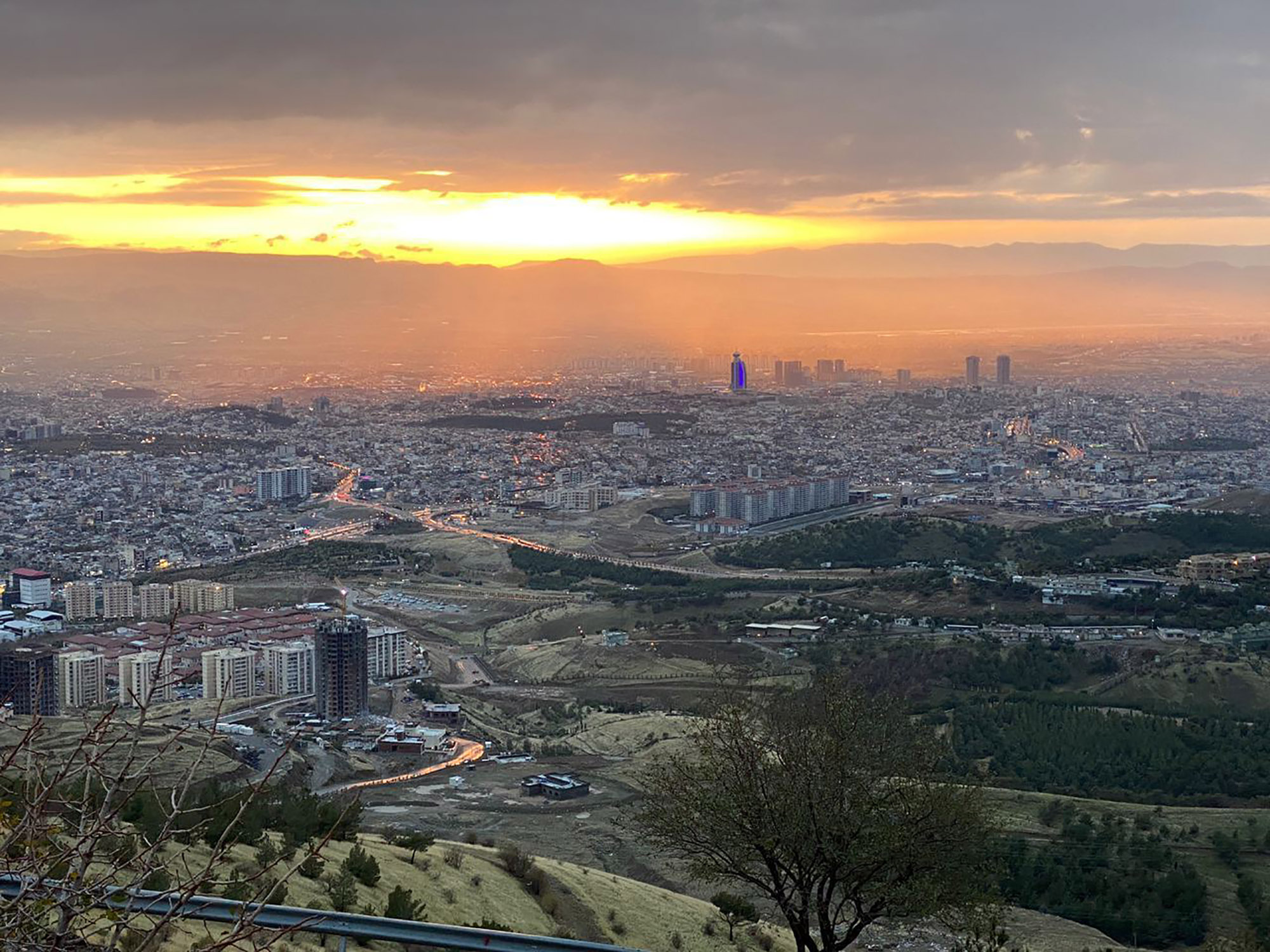 Leaders of Turkey, Iraq Drift Closer Over Kurdish Concerns - Bloomberg