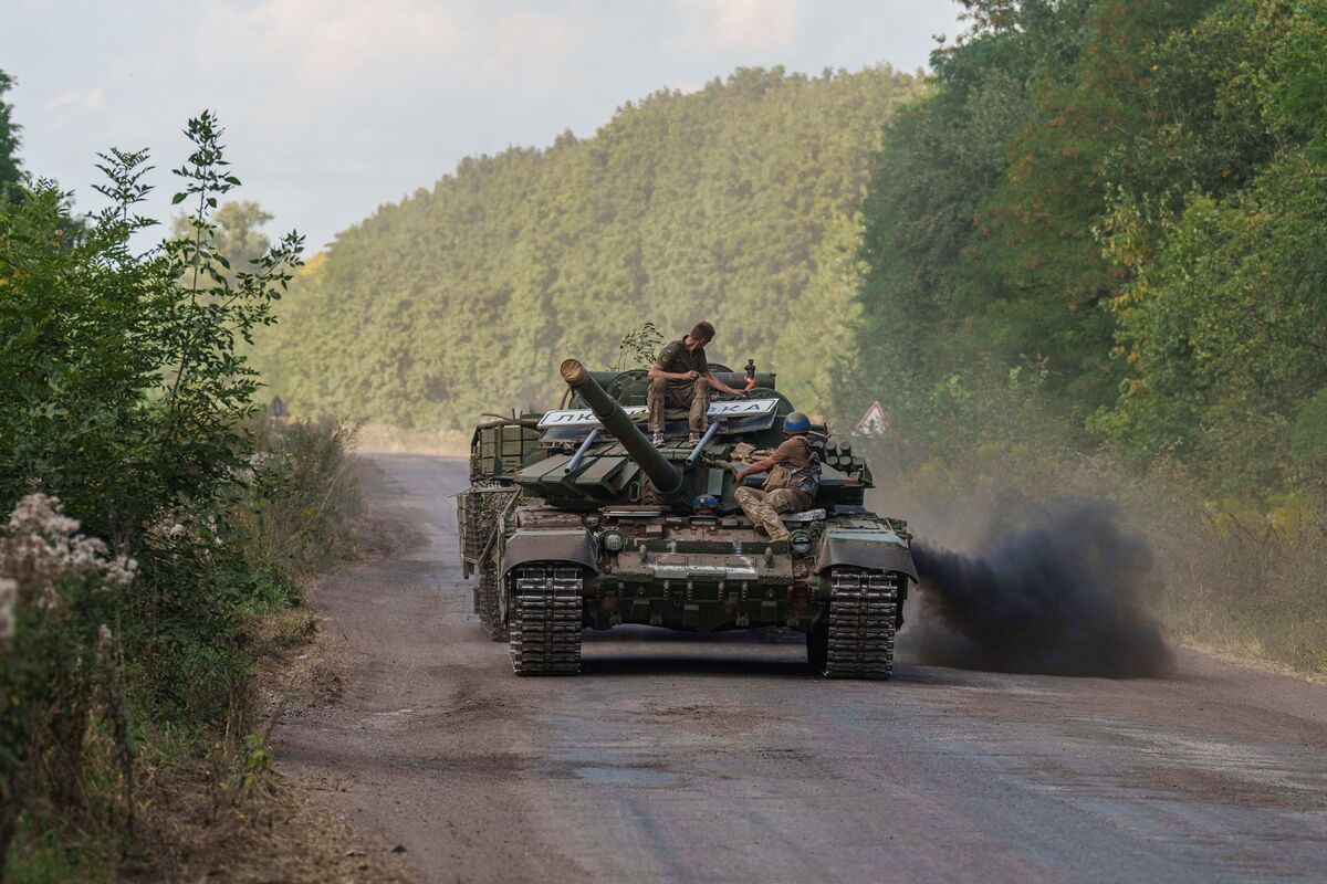 Ukraine's Allies Watch Its Russia Offensive For Clues to Endgame ...