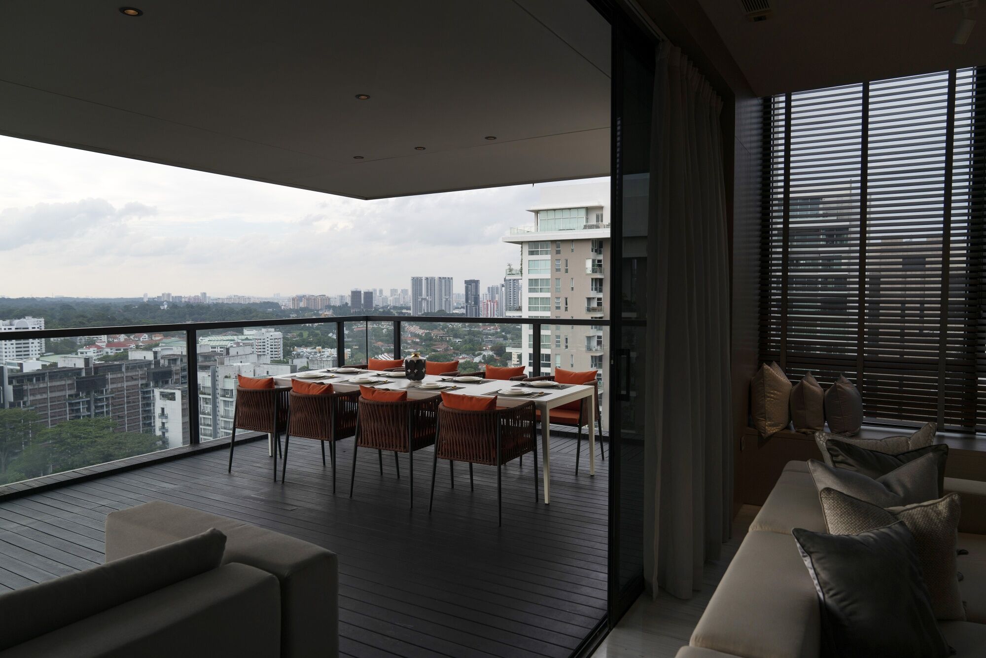 Higher Apartment Rent: Luxury Prices Surge in Singapore, London - Bloomberg