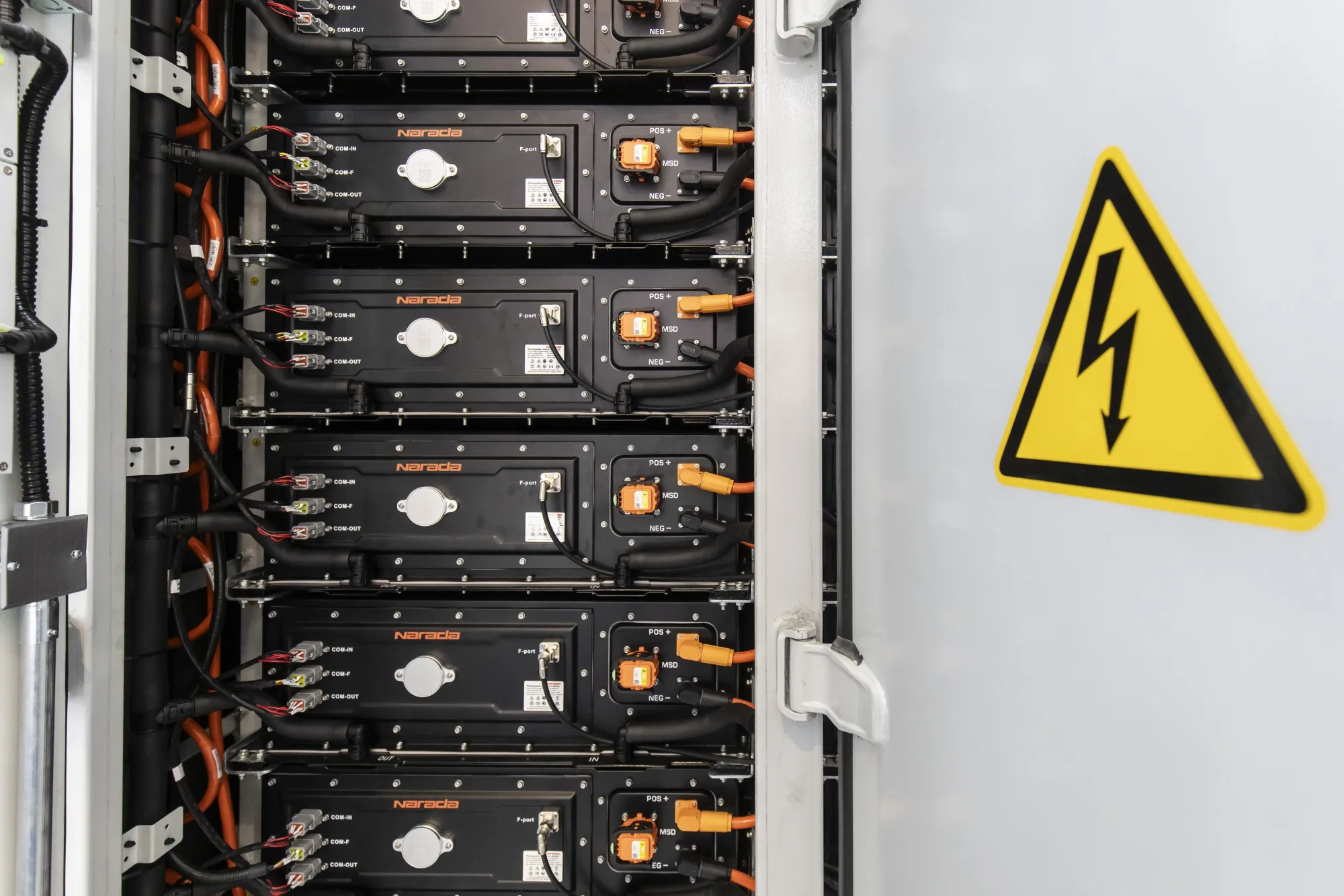 Battery Makers Counteract EV Slowdown With Energy Storage Boom - Bloomberg