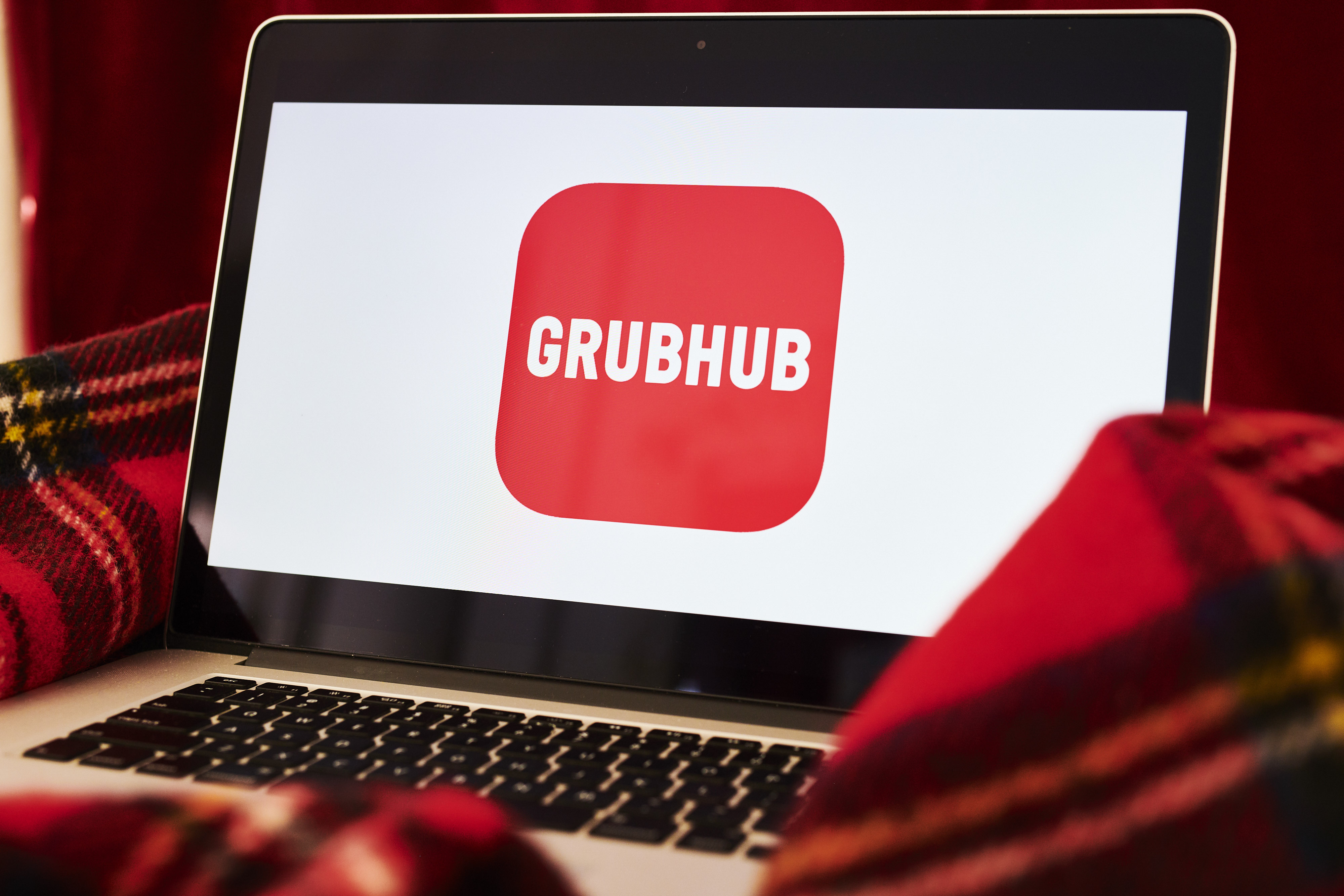 Grubhub (GRUB) Sales Beat Estimates With More Covid Takeout Diners ...