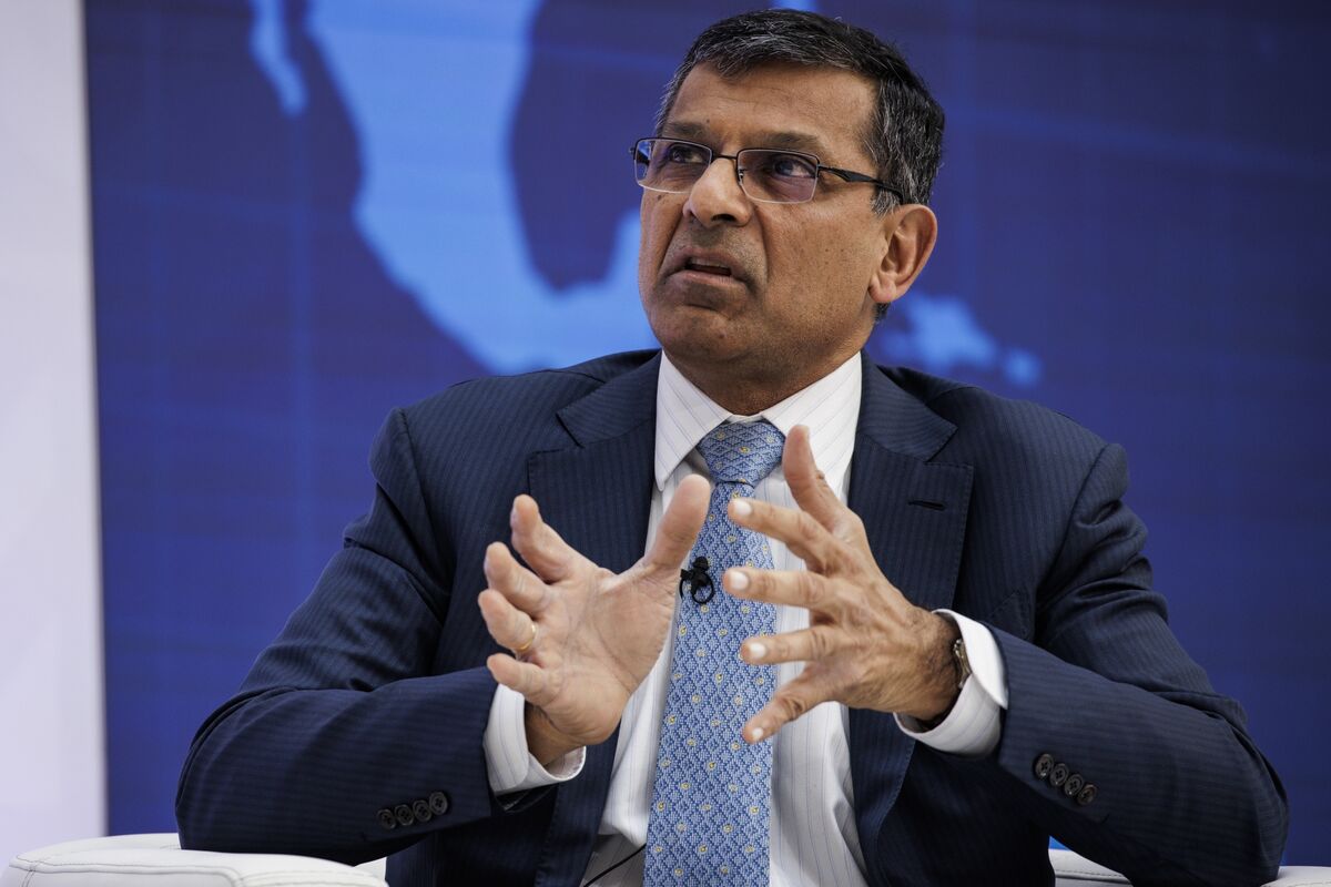 Don’t Use QE In Next Crisis, Former Central Banker Rajan Says - Bloomberg