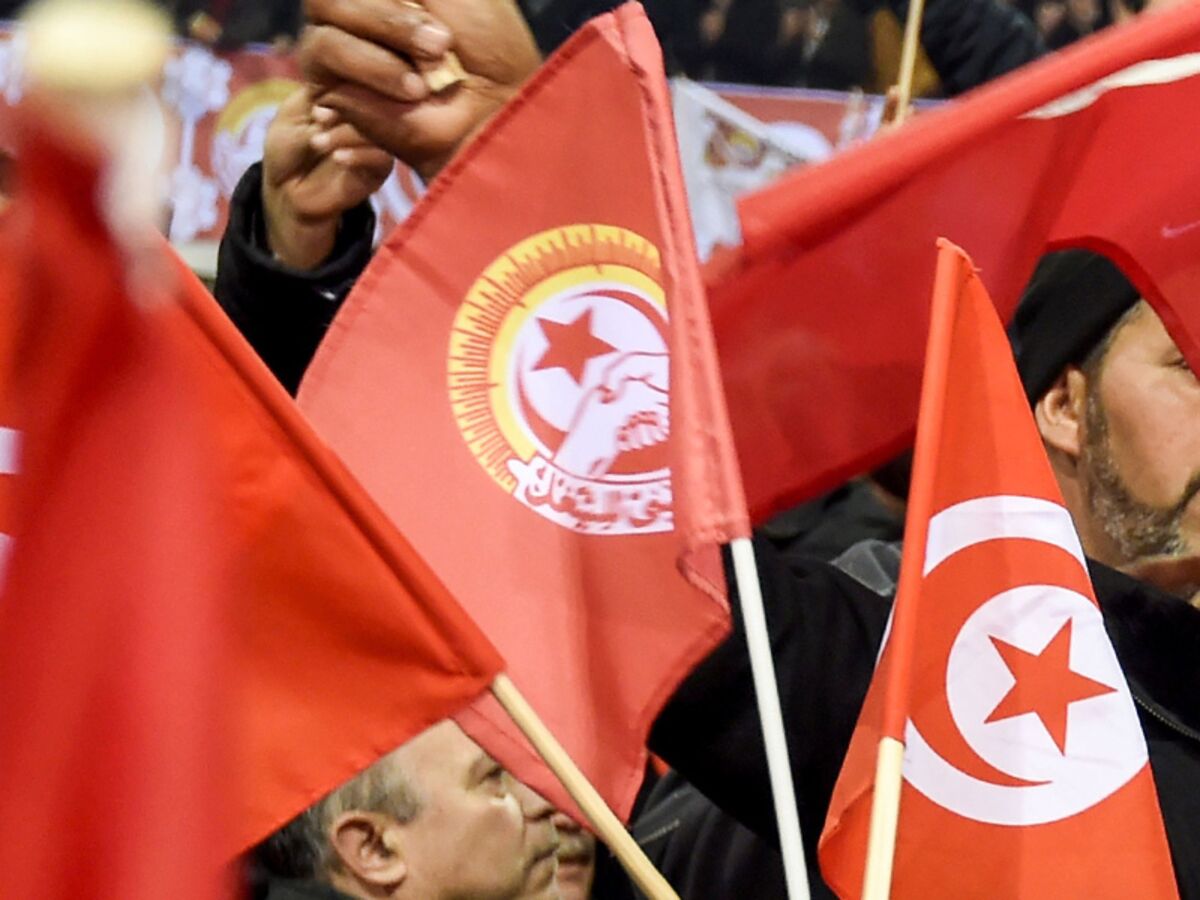 Tunisia Braces for Day-Long Strike as Wage Talks Collapse - Bloomberg