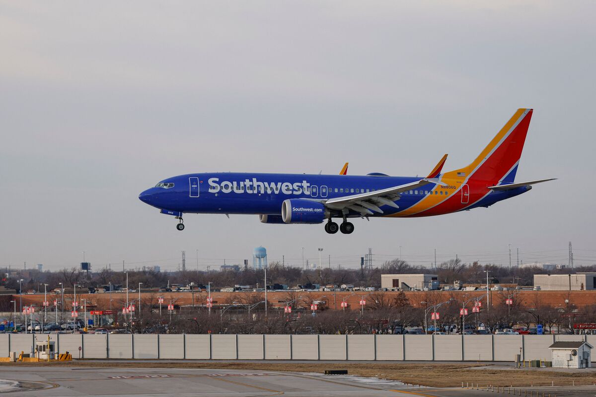 Southwest Airlines (LUV) Flight Attendants Union Authorize Potential ...
