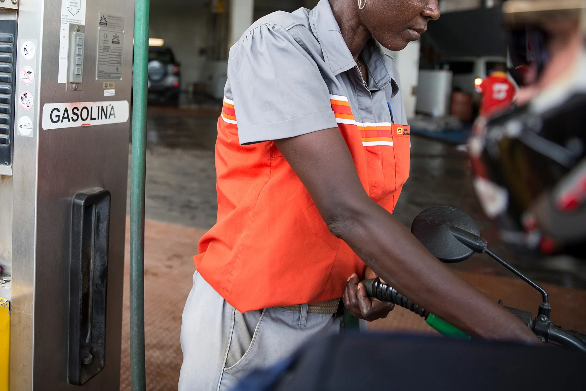 IMF Says Phasing Out Fuel Subsidies Is ‘Fundamental’ for Angola - Bloomberg
