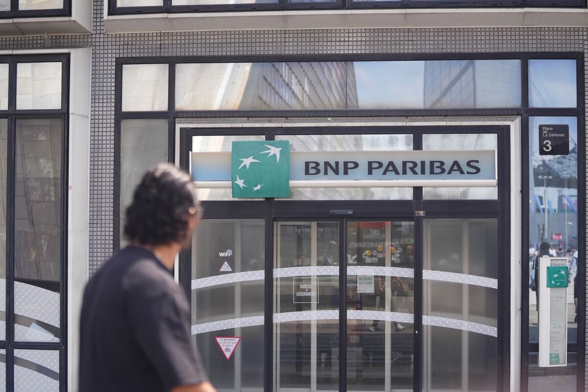 BNP Said to Lay Off Four Members of Emerging Markets Credit Team ...