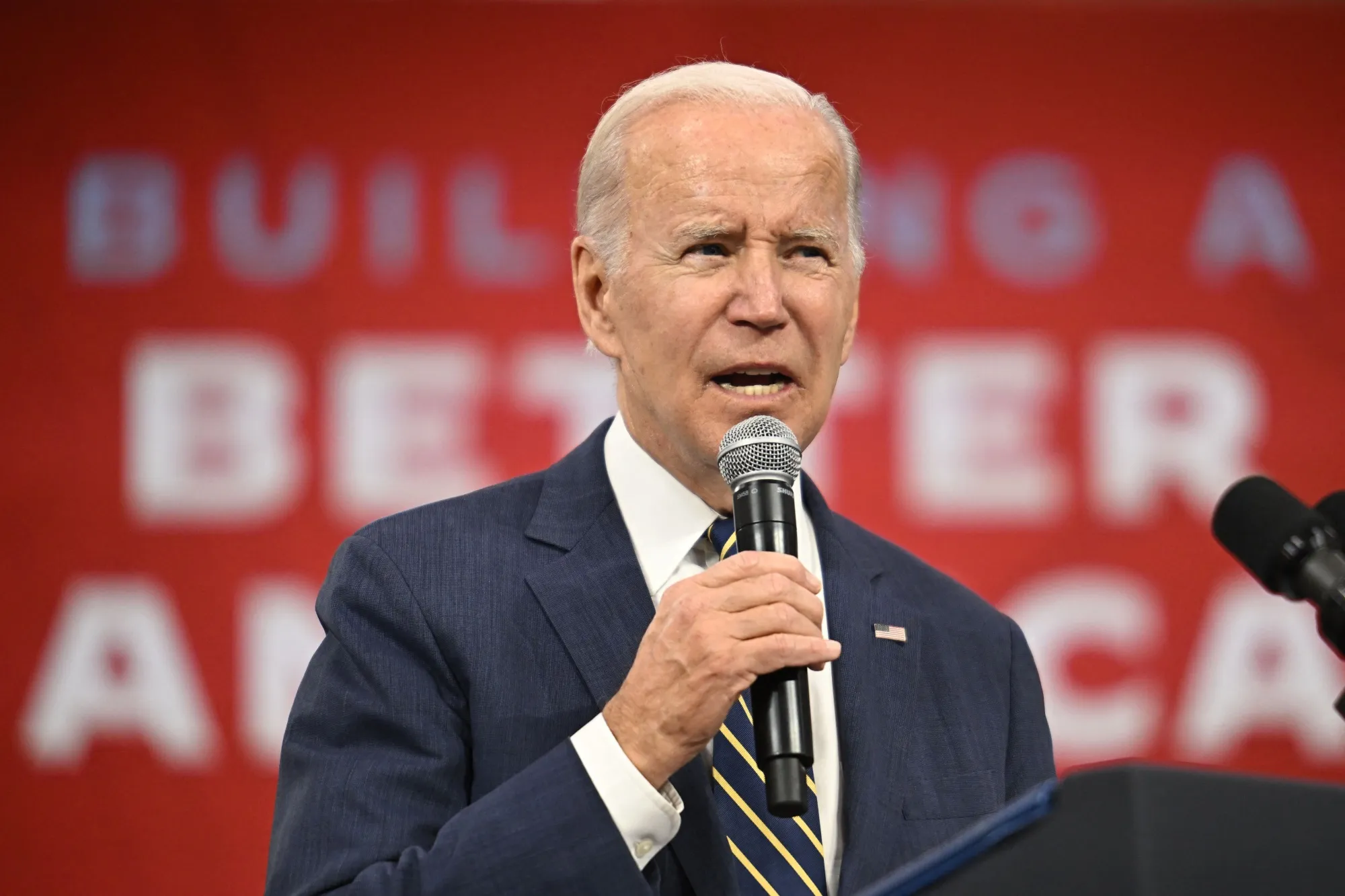 Biden to Visit TSMC $12B Arizona Plant as Company Ramps Up US ...