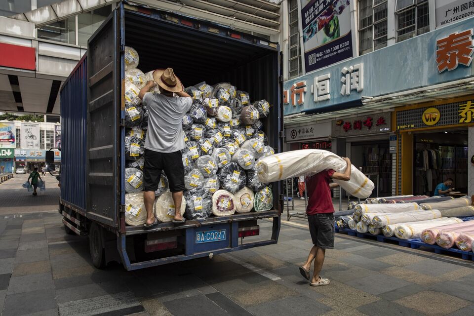 China’s Factories Struggle With Slow Dismantling of Covid Curbs - Bloomberg