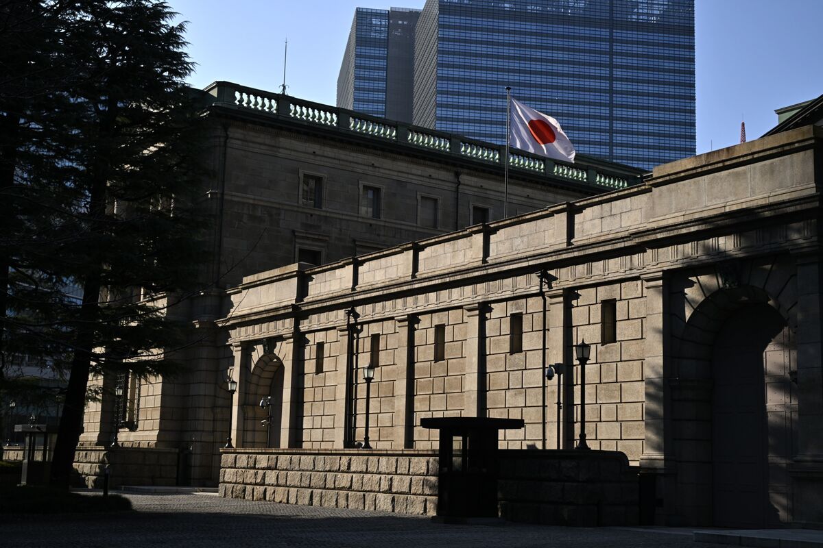 Japan’s Top Currency Official Says No Issue With Market View on BOJ ...