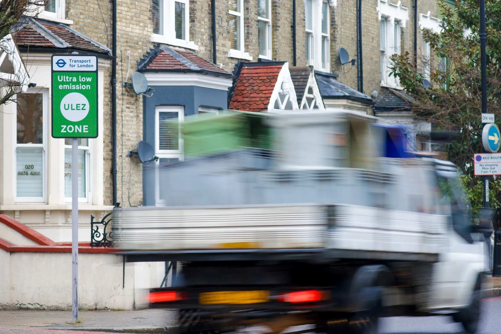 London’s ULEZ Expands, Dorries Slams Sunak: Sunday UK Briefing - Bloomberg