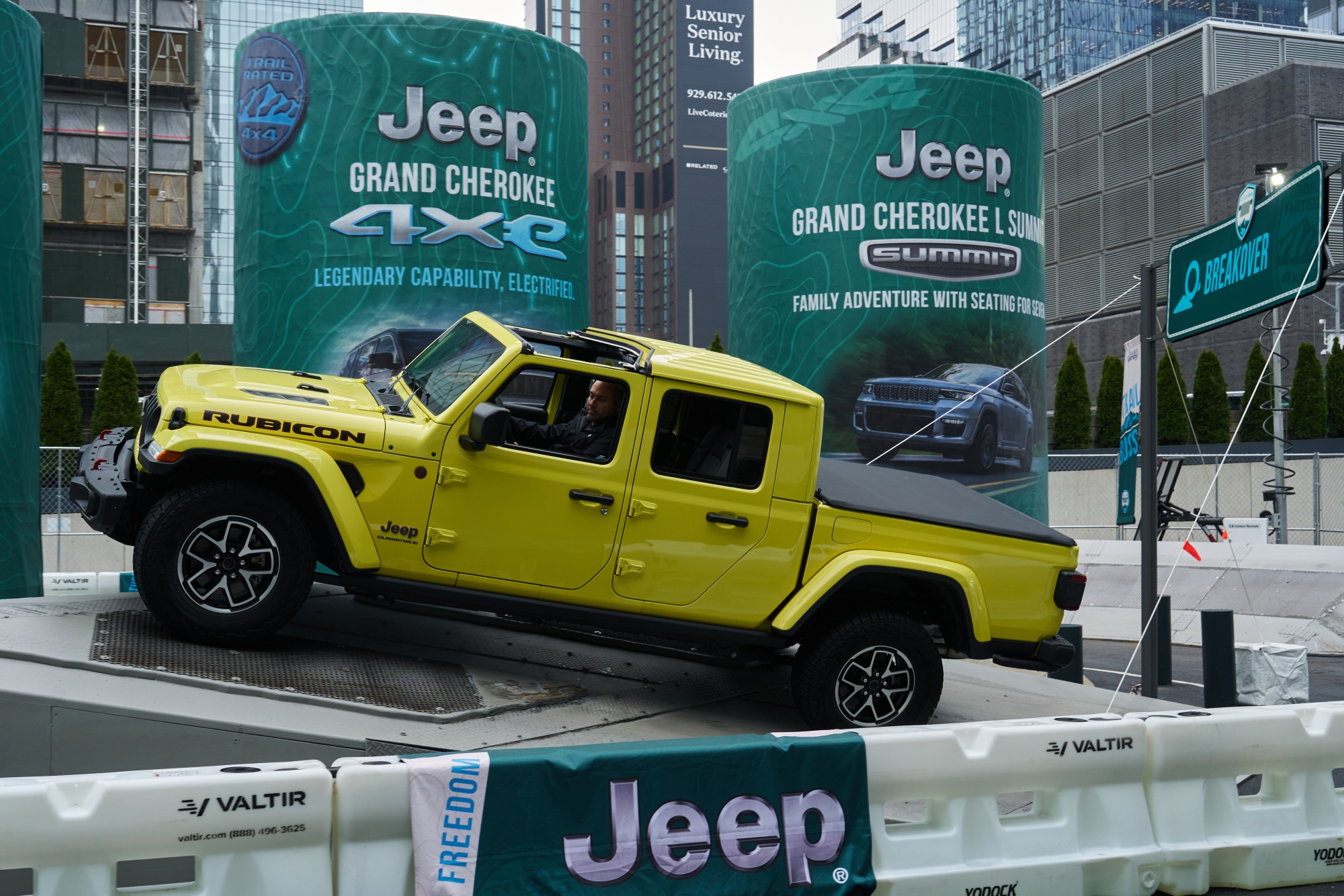 Stellantis CFO Natalie Knight Steers EV Shift for Jeep Maker - Bloomberg