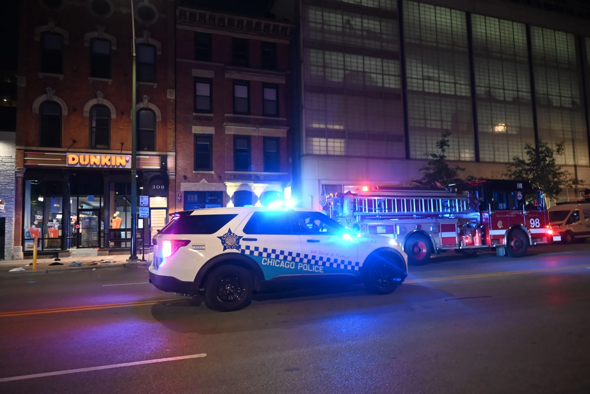 Chicago Shooting Latest: 4 Dead, 14 Others Wounded, Police Say - Bloomberg