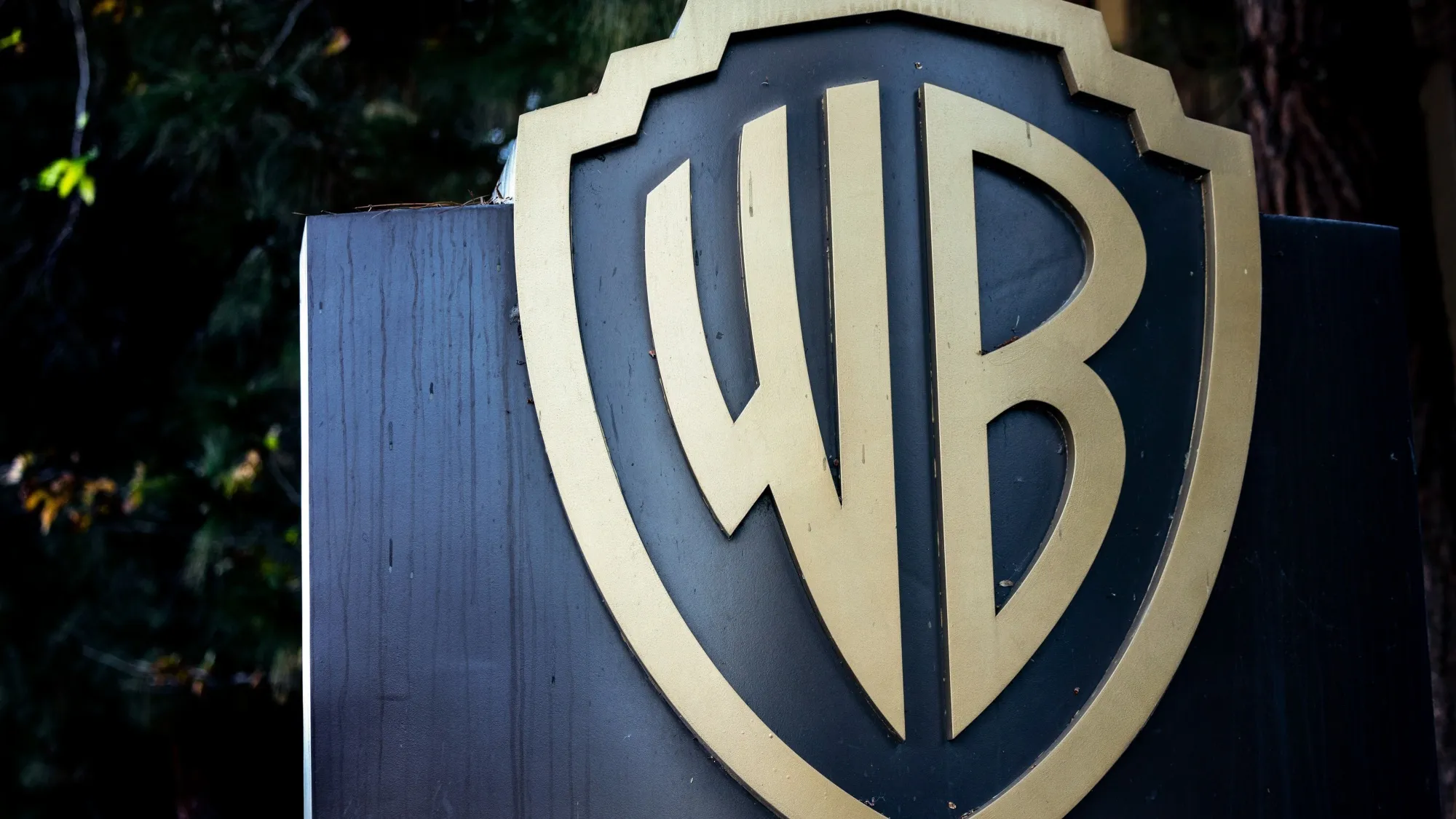 Watch Netflix Ends Warner Bros. Bid After Paramount Raises Offer ...