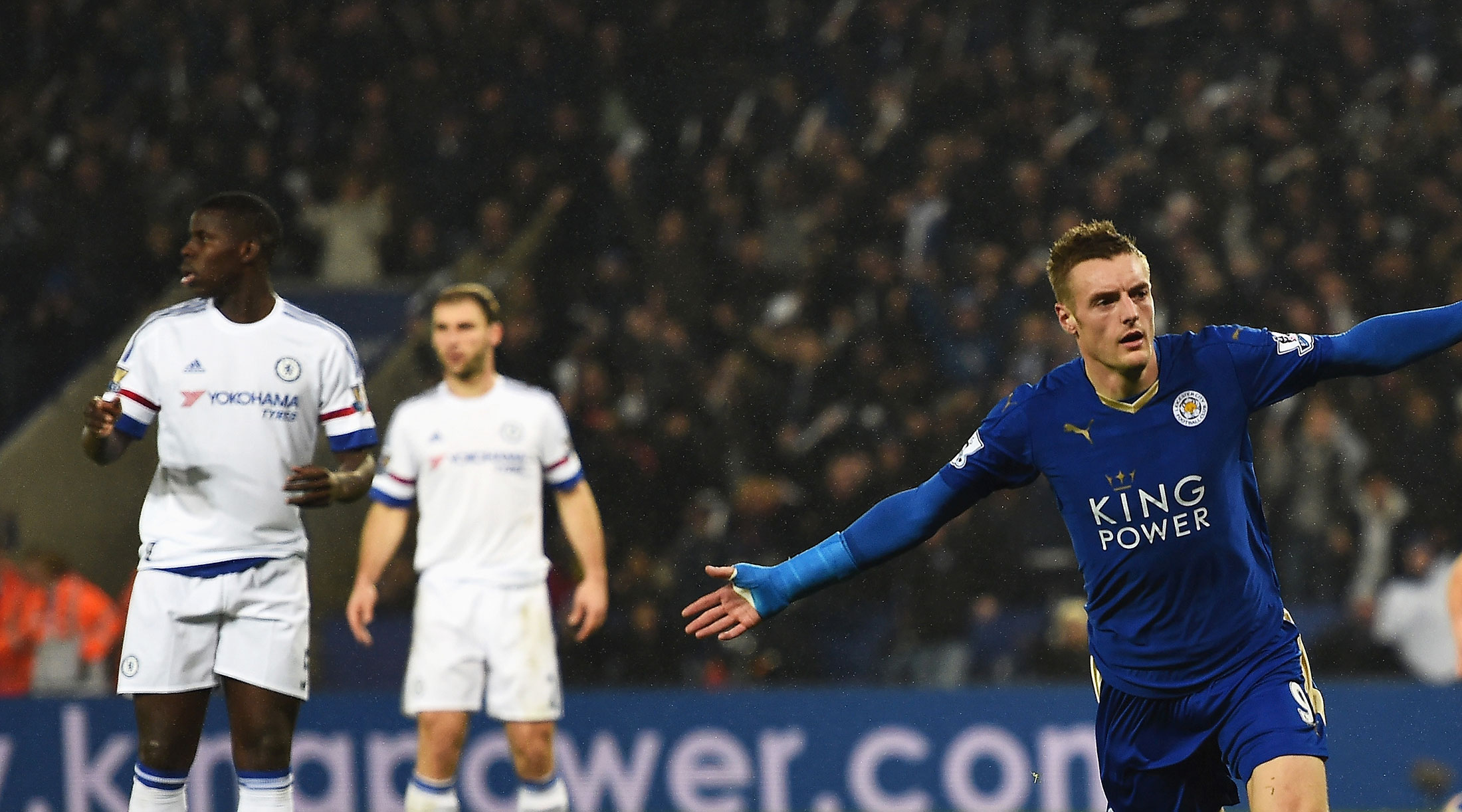 Table-Topper Leicester Has Premier League's Cheapest Seat: Chart ...