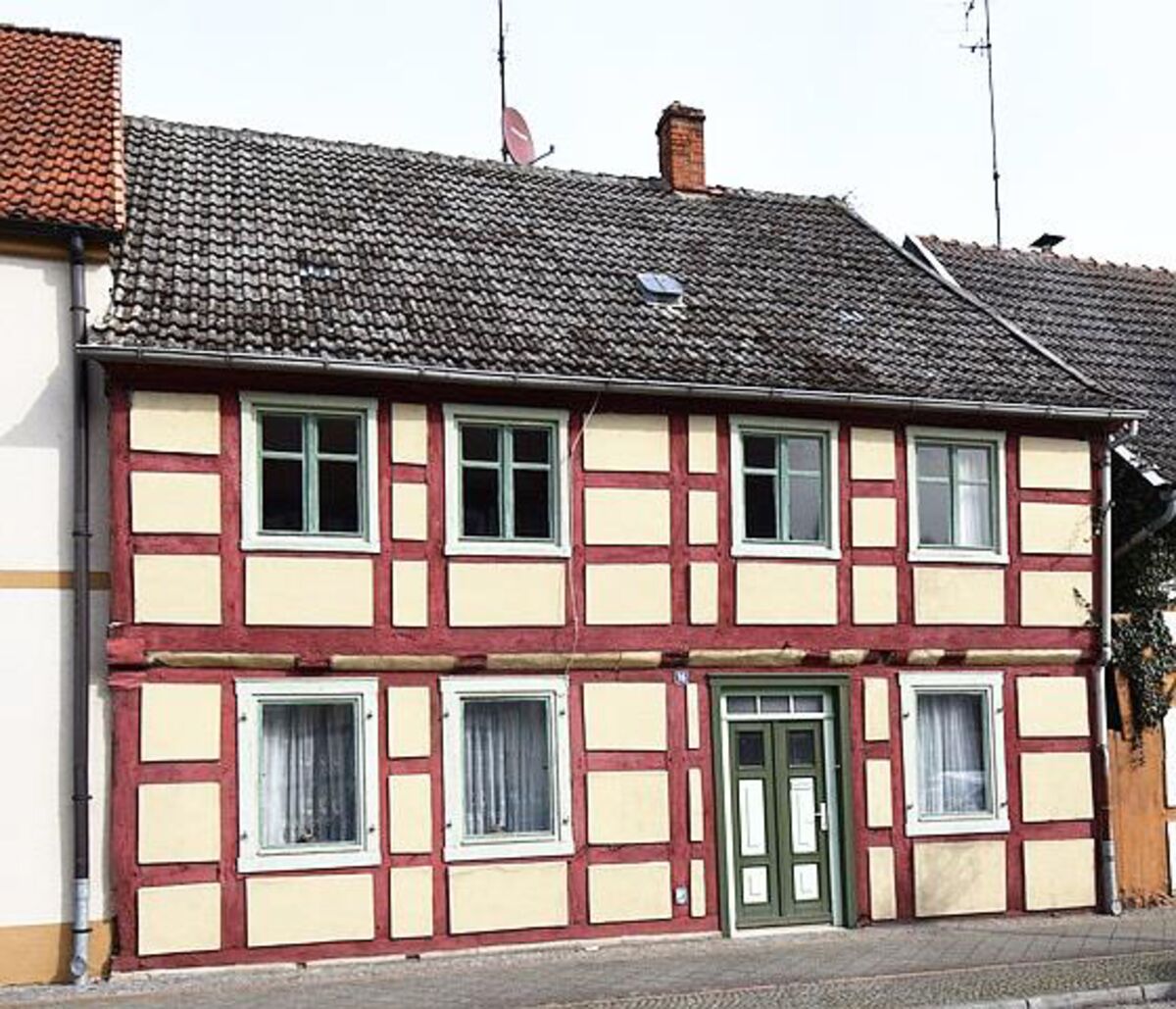 You, Too, Can Find Your Very Own East German Dream Home - Bloomberg