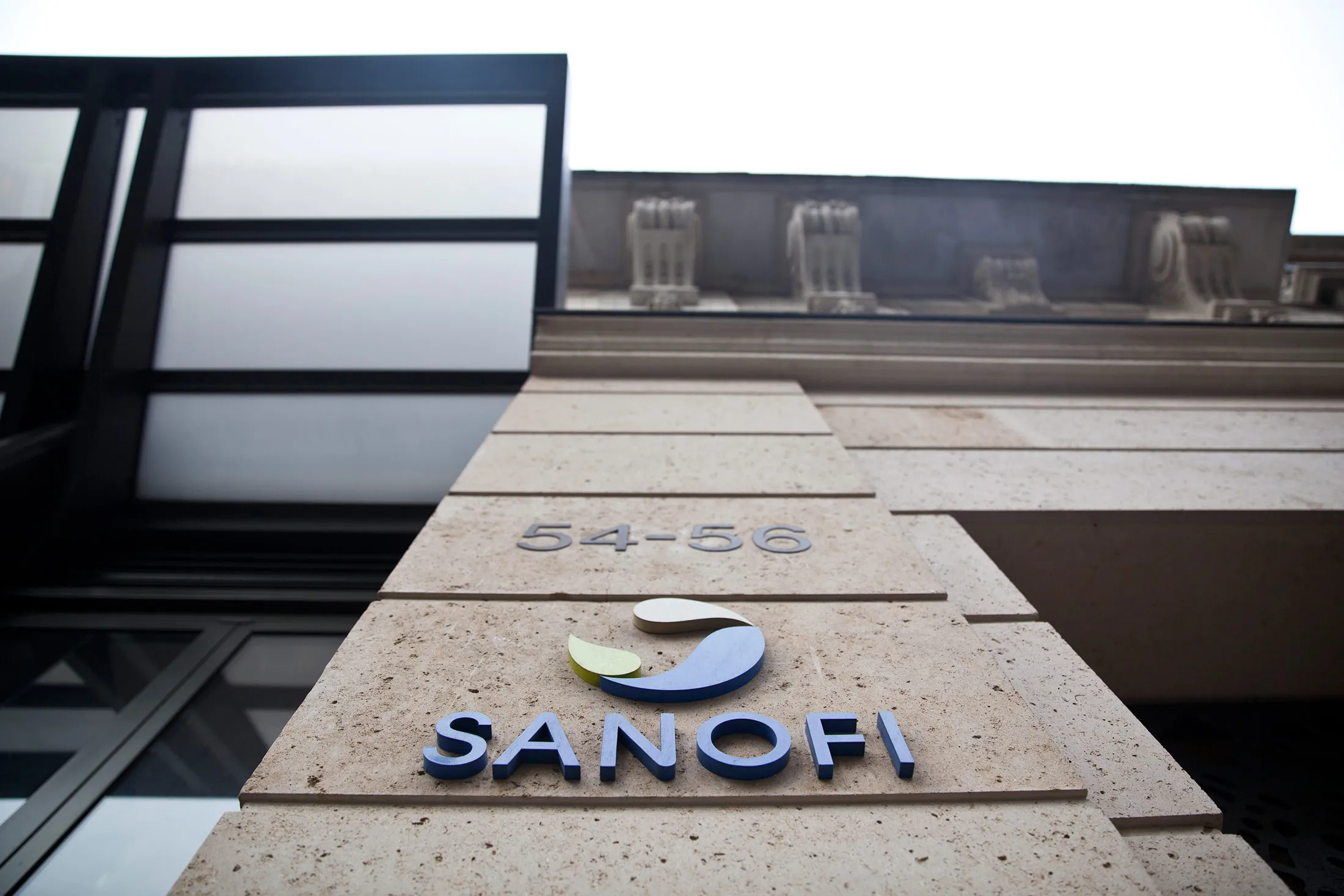 An Also-Ran in Cancer Drugs, Sanofi Sees Chance to Close the Gap ...
