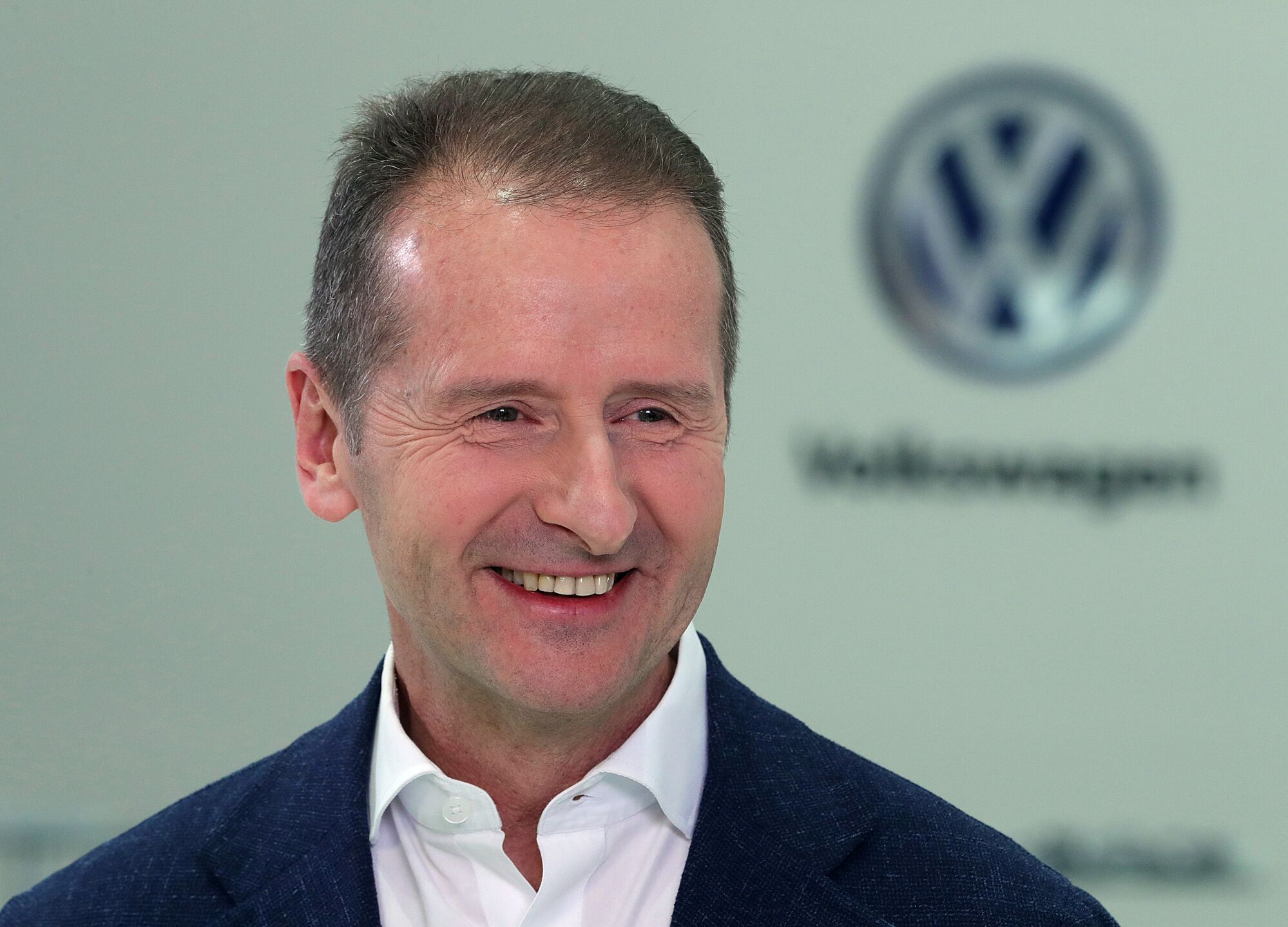 VW CEO Mueller's Abrupt Exit Heralds Sweeping Change at Carmaker ...