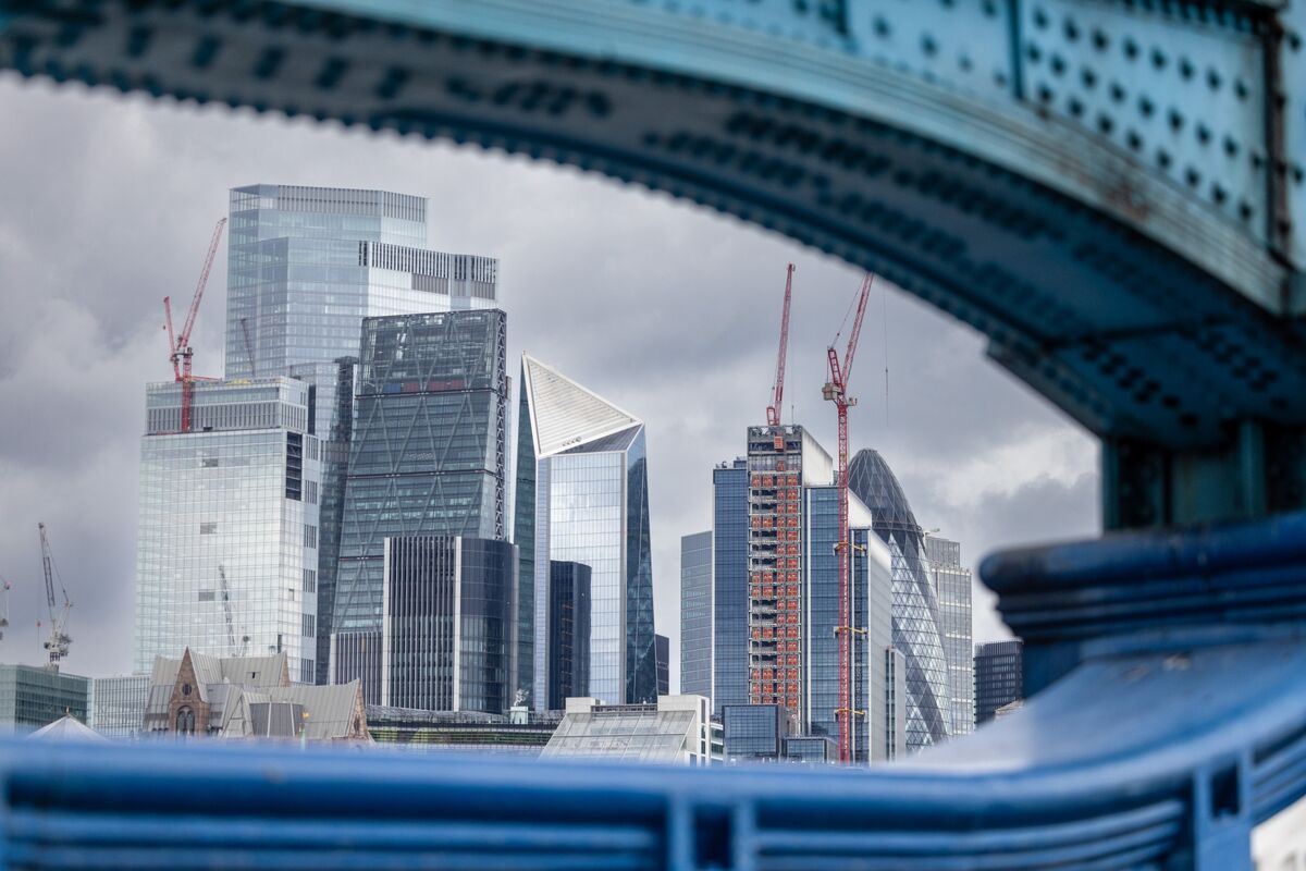 Investing in UK Stocks a Winner for MFS Meridian Fund Managers - Bloomberg