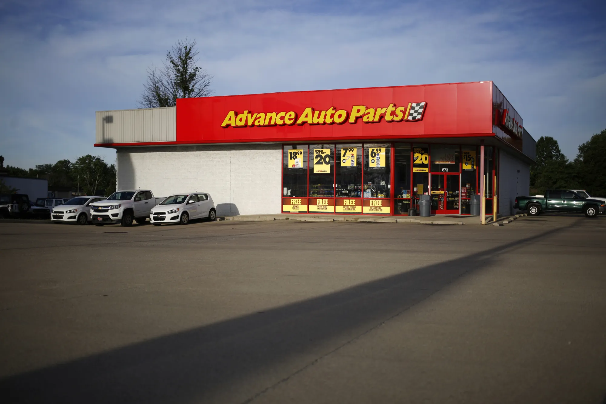 Advance Auto (AAP) Boosted by Americans Working on Their Cars - Bloomberg