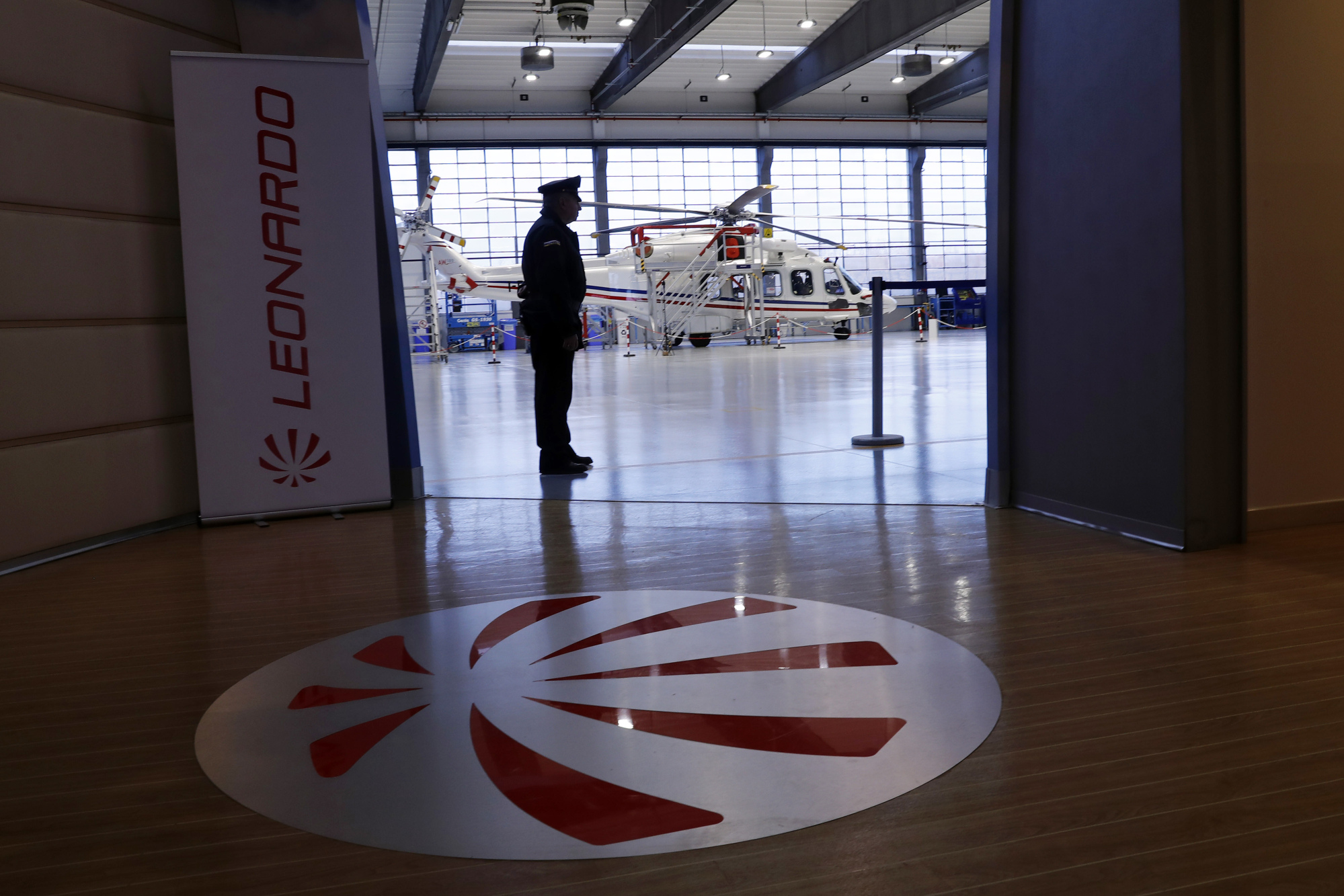 Italy Aerospace Company Leonardo Approves U.S. IPO of DRS Unit - Bloomberg