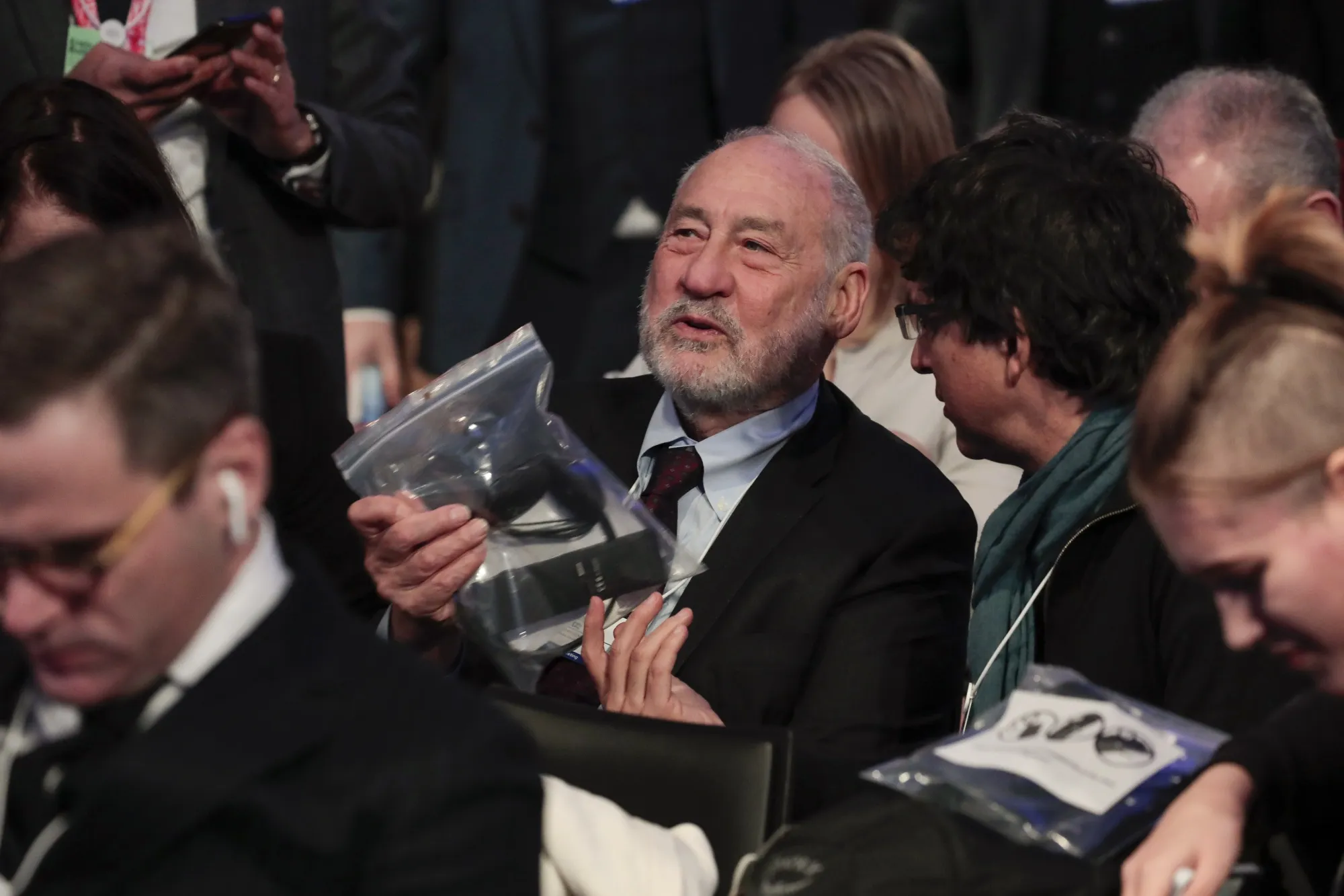 Nobelist Joseph Stiglitz Rebuffed After Praising Argentina’s ‘Miracle ...
