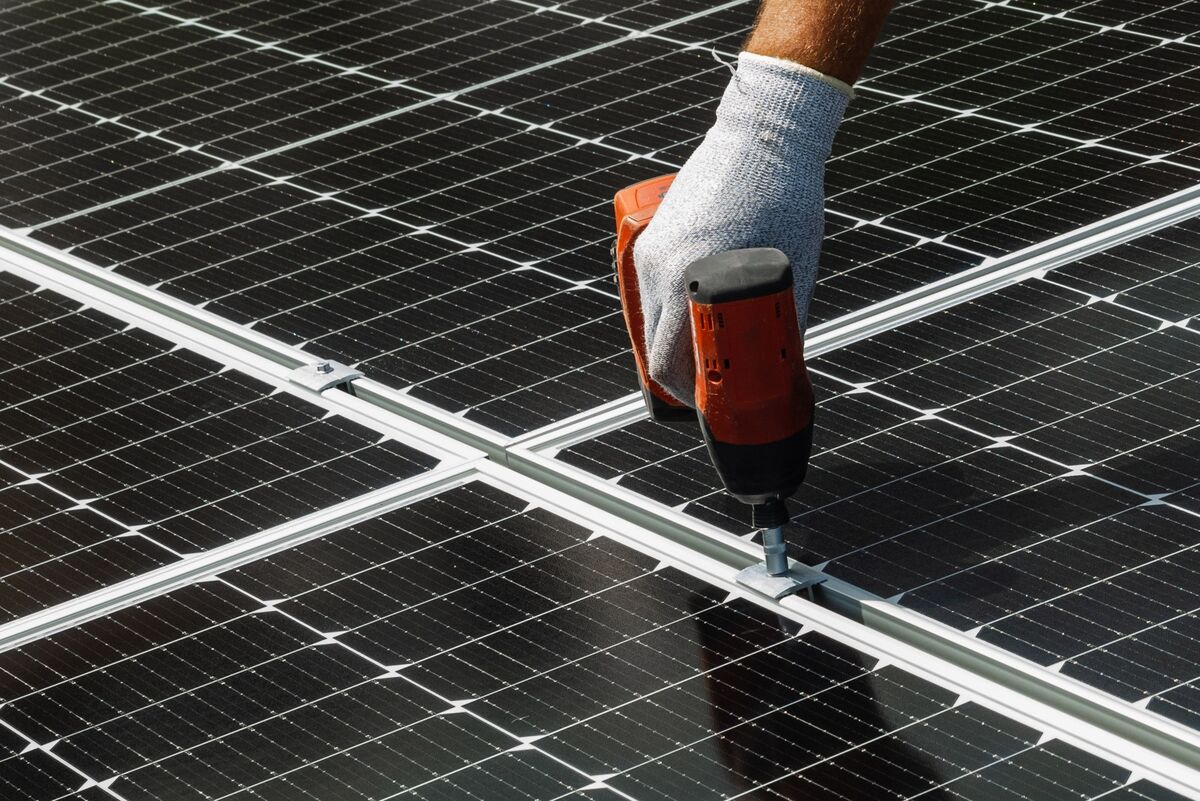 Billionaire Razon Plans Massive Solar Panel Array in Philippines ...