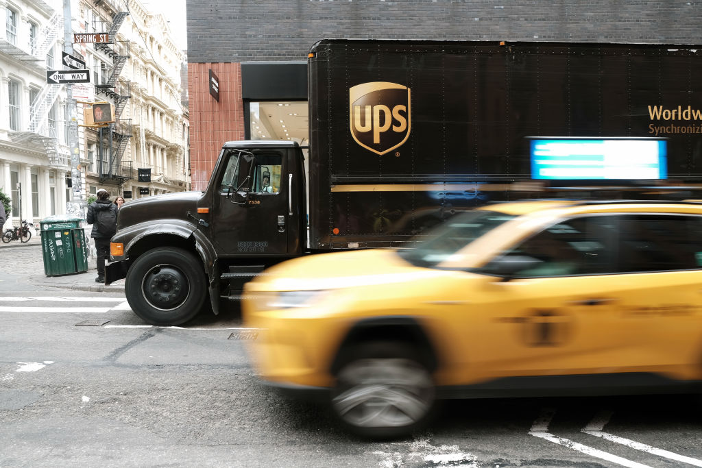 Watch UPS Stuns Wall Street With Strong Profit and 34K Job Cuts - Bloomberg