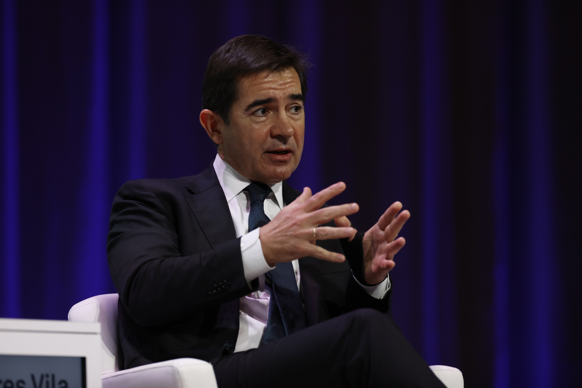 BBVA Chair Torres Says Main Threat to Sabadell Bid Is Time - Bloomberg