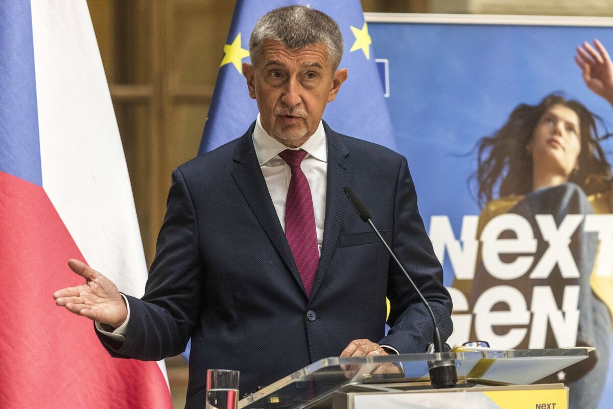 Czech Leader Bets on Cash Handouts and New Roads to Win Election ...