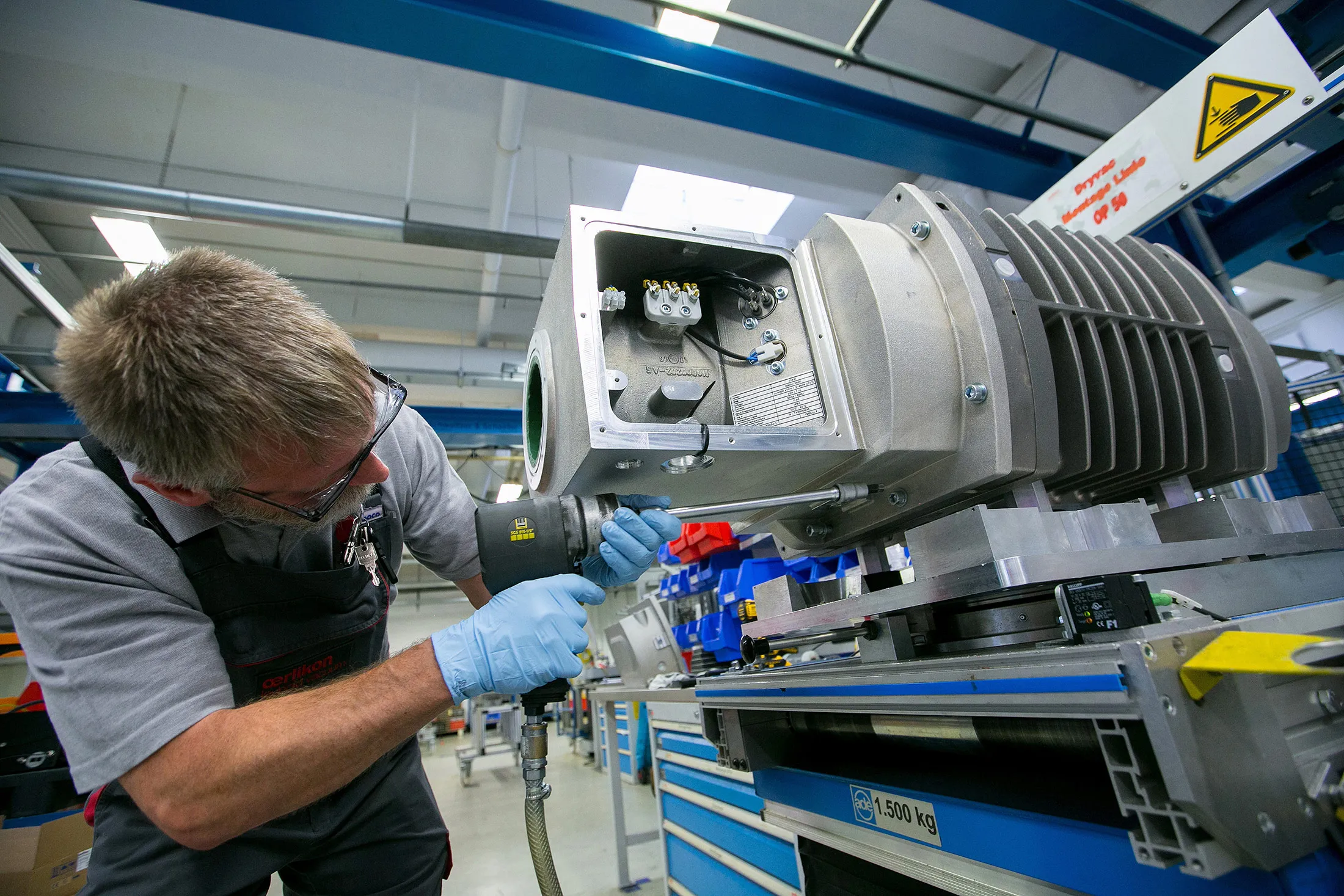 German Factory Orders Surge as Domestic Demand Rebounds - Bloomberg