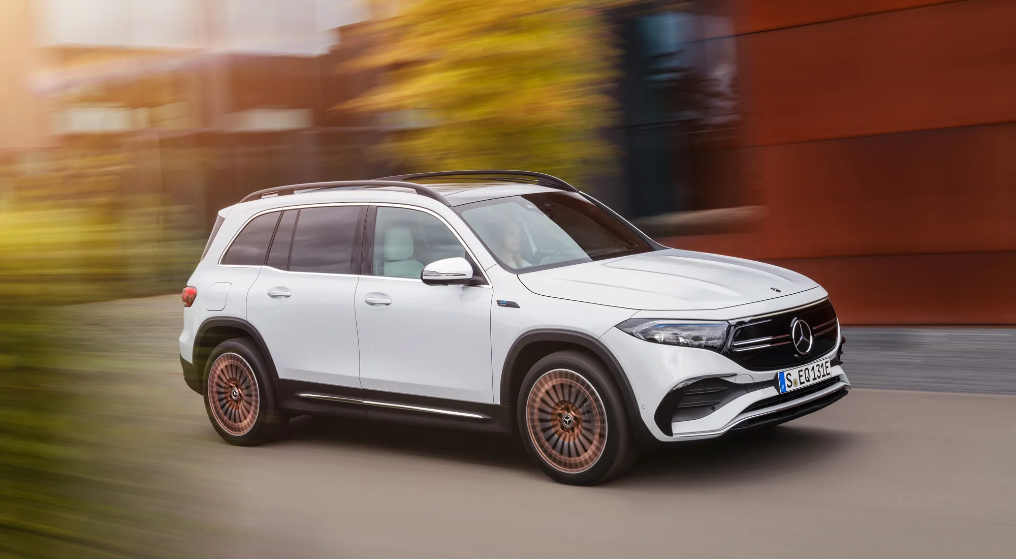 Mercedes Electric Cars With Shorter Range to Target Entry Level Buyers Bloomberg