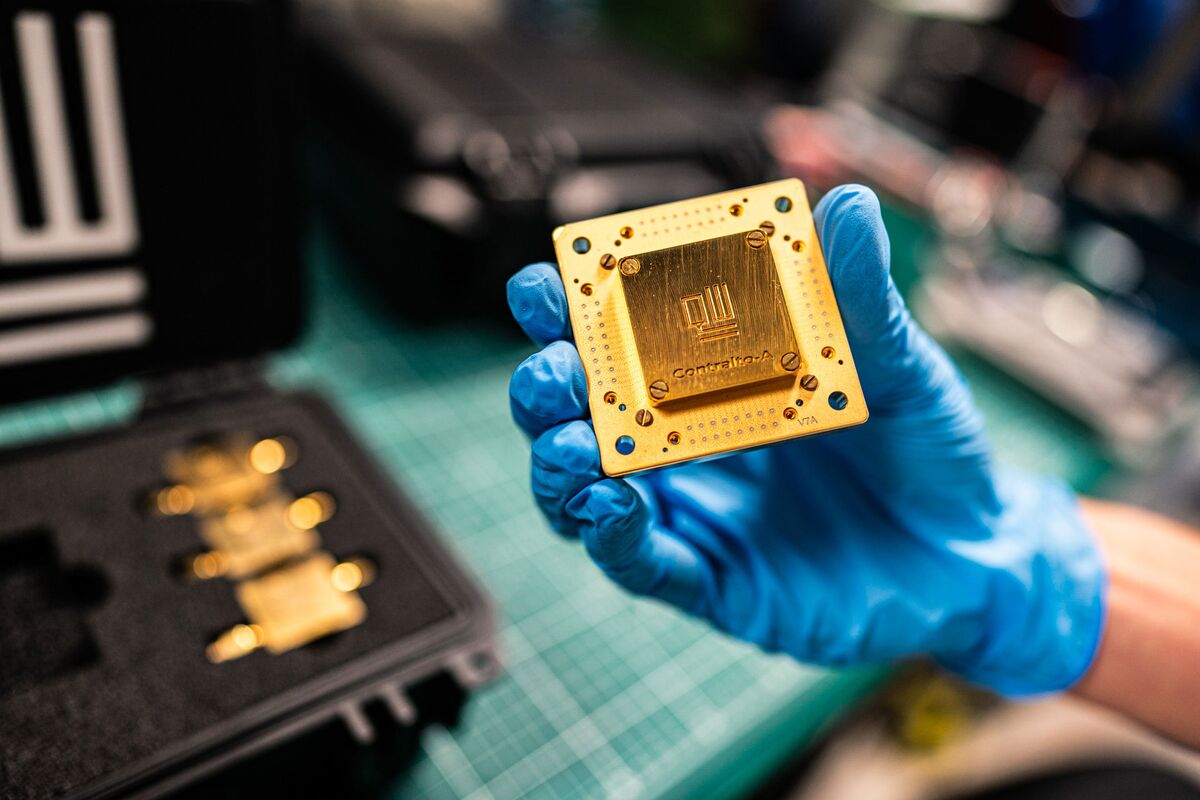 Intel Capital Backs Quantum Computing Chips Startup QuantWare - Bloomberg