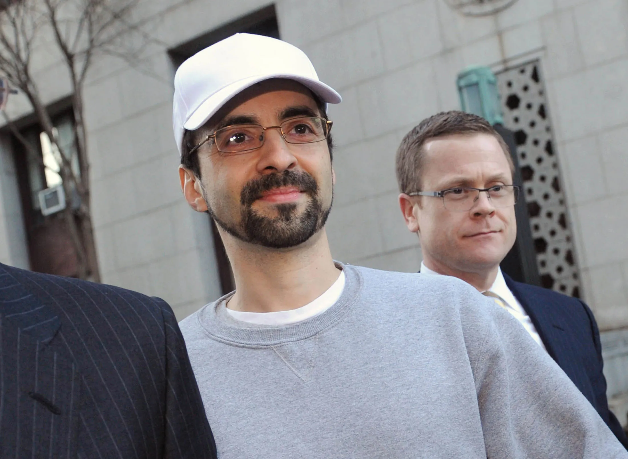 Goldman's Army of VPs Draws Scrutiny in Aleynikov Fee Fight - Bloomberg