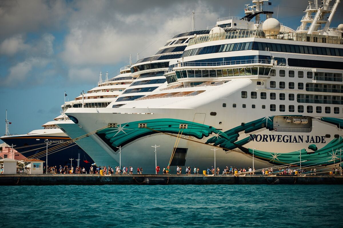 Elliott Builds Norwegian Cruise Stake, Cites Spending on Katy Perry ...