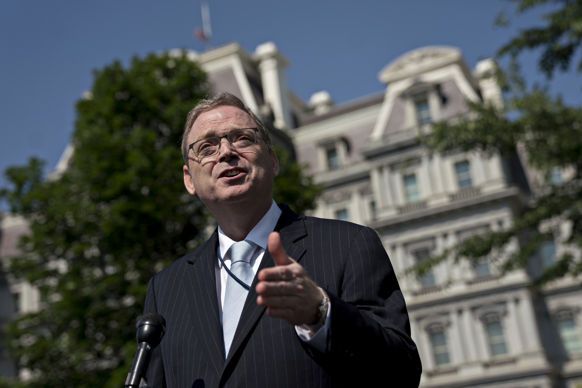 Kevin Hassett Sees Less Certainty for Trump's 3% Growth Goal - Bloomberg