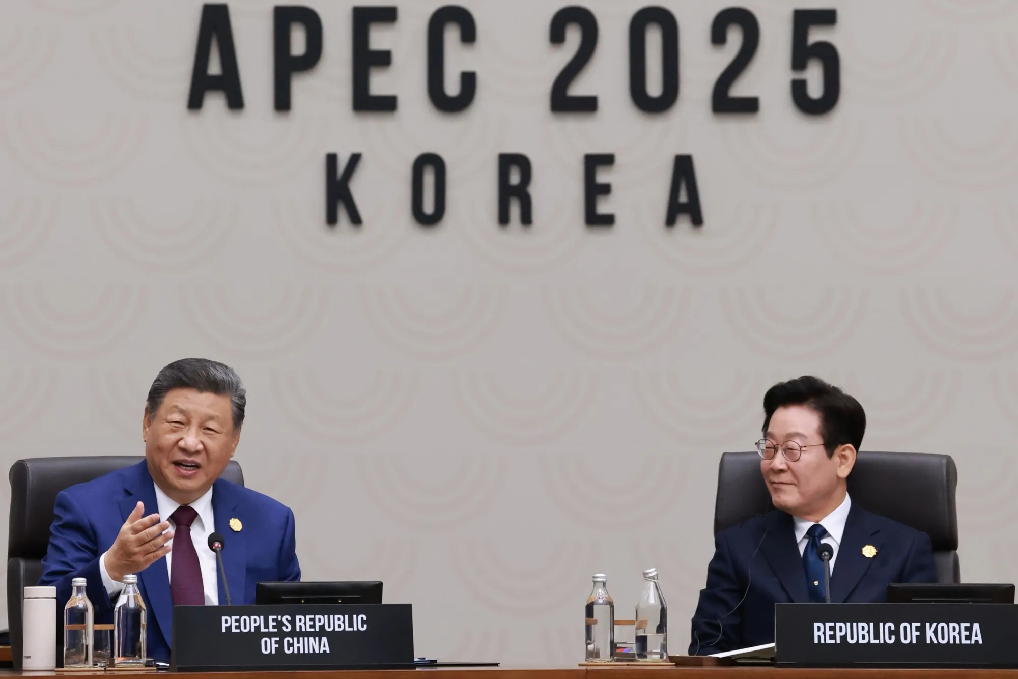 South Korea’s Lee to Meet Xi in China as Japan Tensions Simmer - Bloomberg