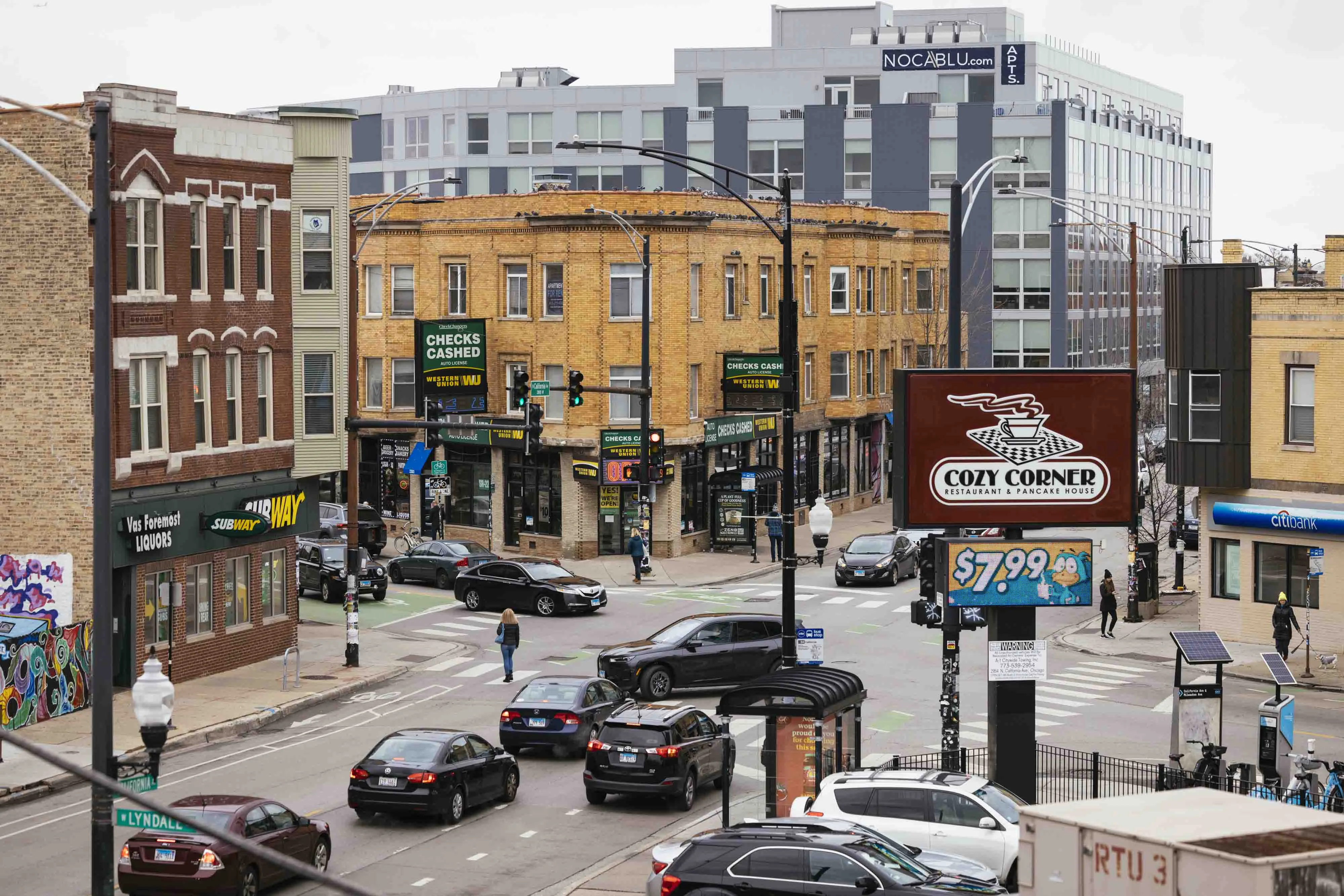 Chicago Slows Gentrification With Taxes on Teardowns - Bloomberg