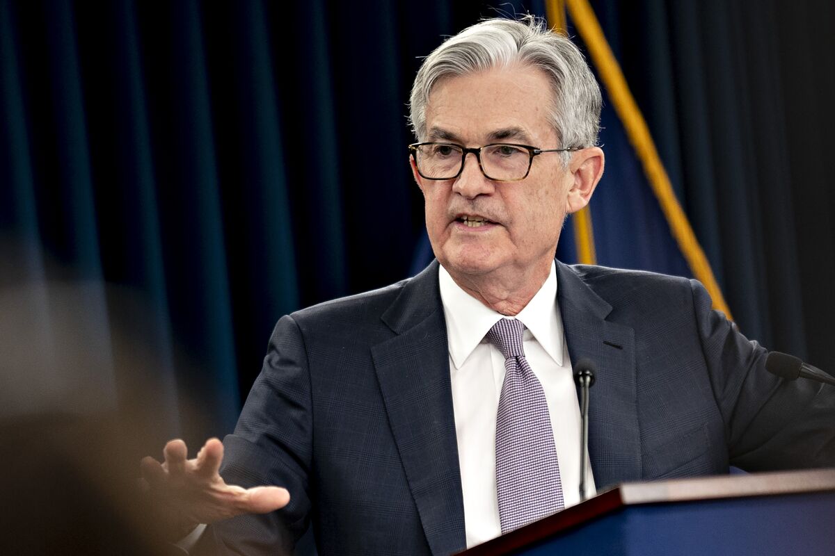 Powell Emphasizes Inequality in Pandemic-Fueled Job Losses - Bloomberg