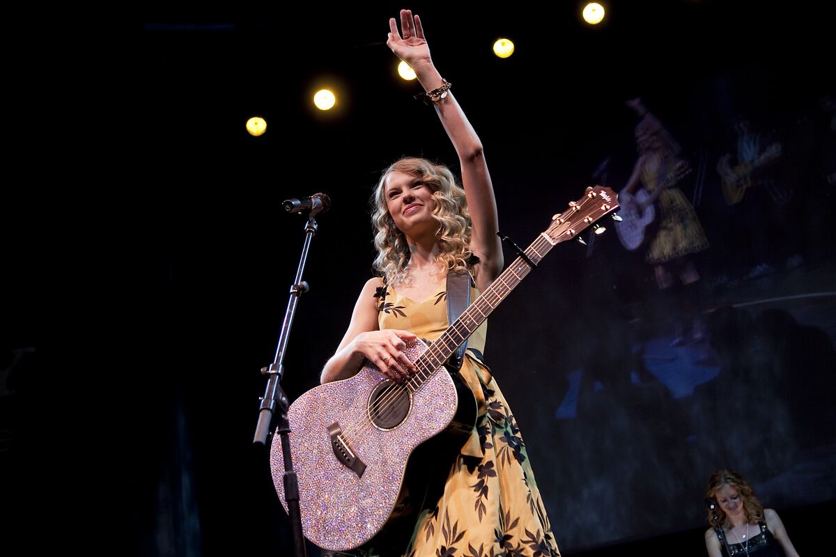 Taylor Swift generó US$230M a Universal Music, dice JPMorgan - Bloomberg