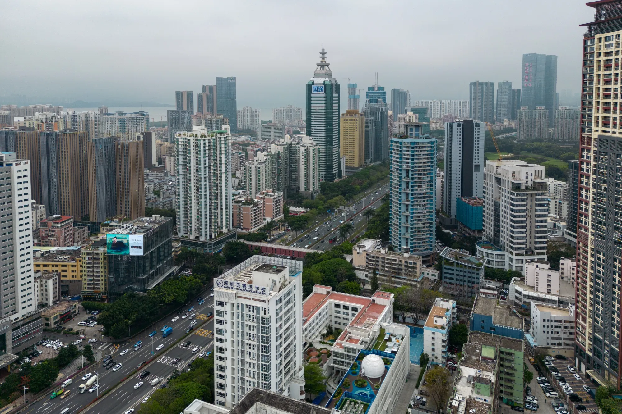 China Picks Tech Hub of Shenzhen to Host APEC Summit in 2026 - Bloomberg