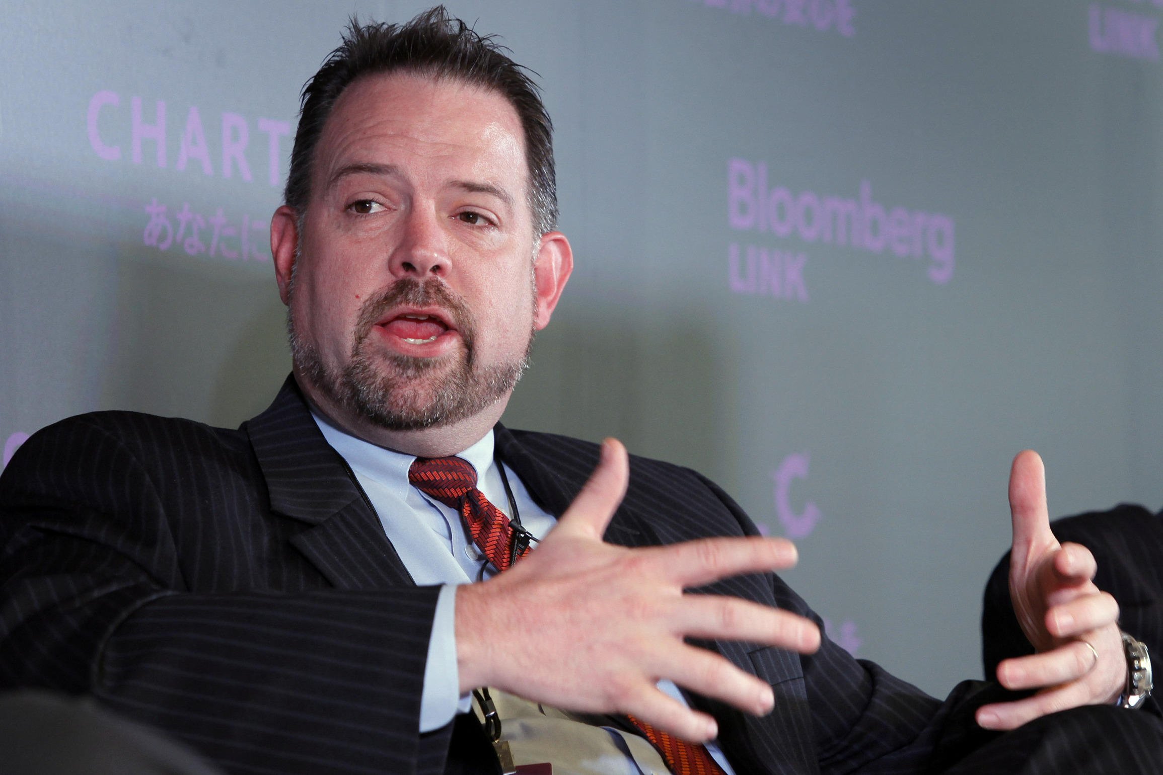 He Fled California Taxes. He’s Fighting Them in Washington - Bloomberg