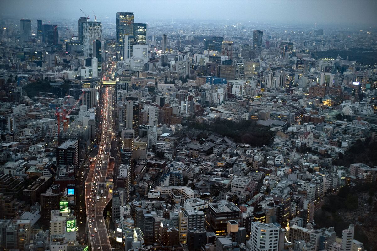 First Sovereign Transition Bond by Japan Draws Little Foreign Interest ...