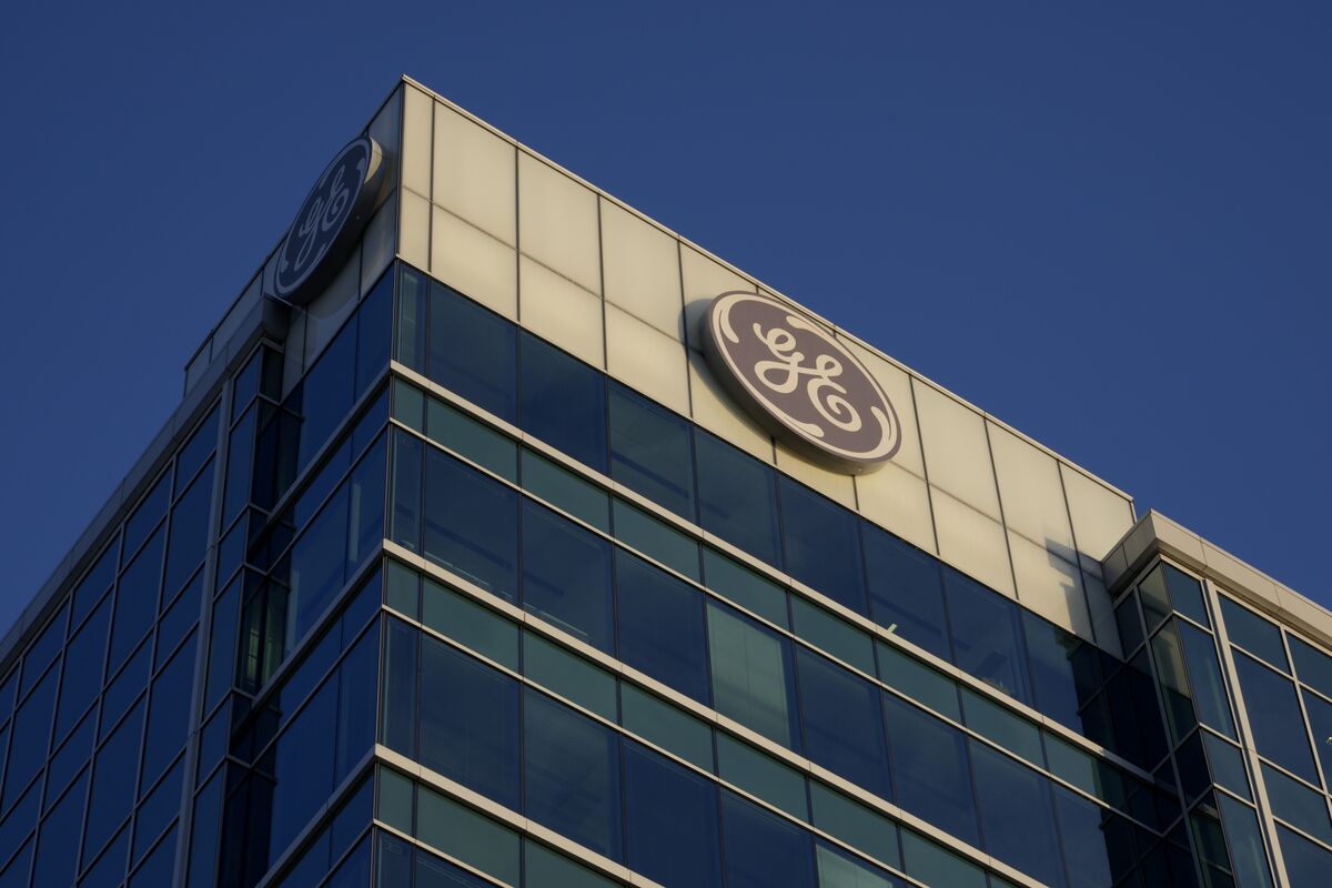 GE Sees Jump in Aerospace Profits as Historic Breakup Nears - Bloomberg